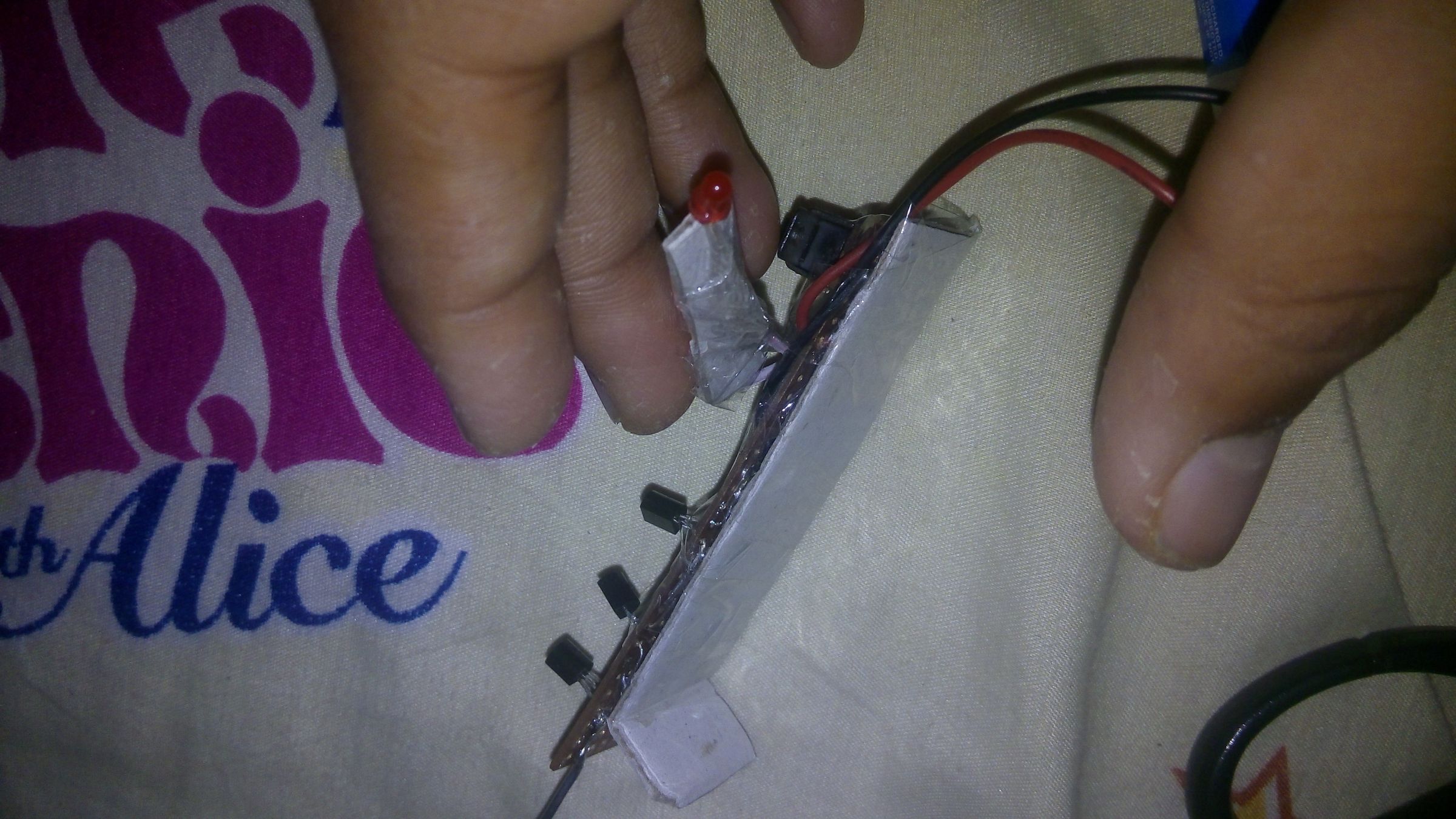 GHOST Detector or a Simple Charge Detector : 3 Steps - Instructables