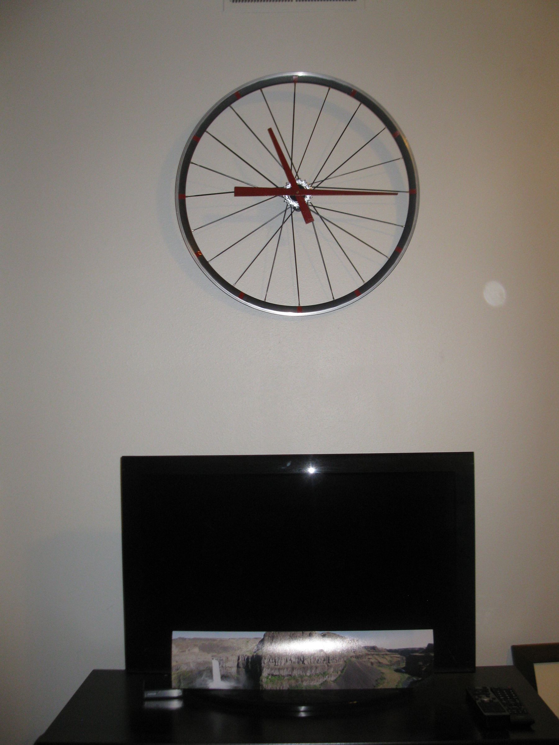 Bicycle Rim Clock. : 6 Steps (with Pictures) - Instructables