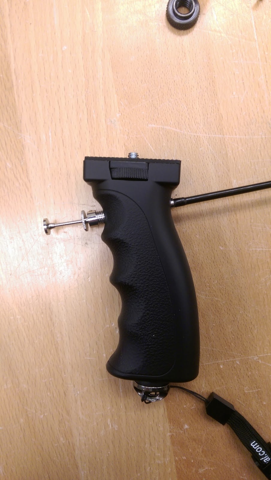 Left-Handed Camera Adapter : 17 Steps (with Pictures) - Instructables