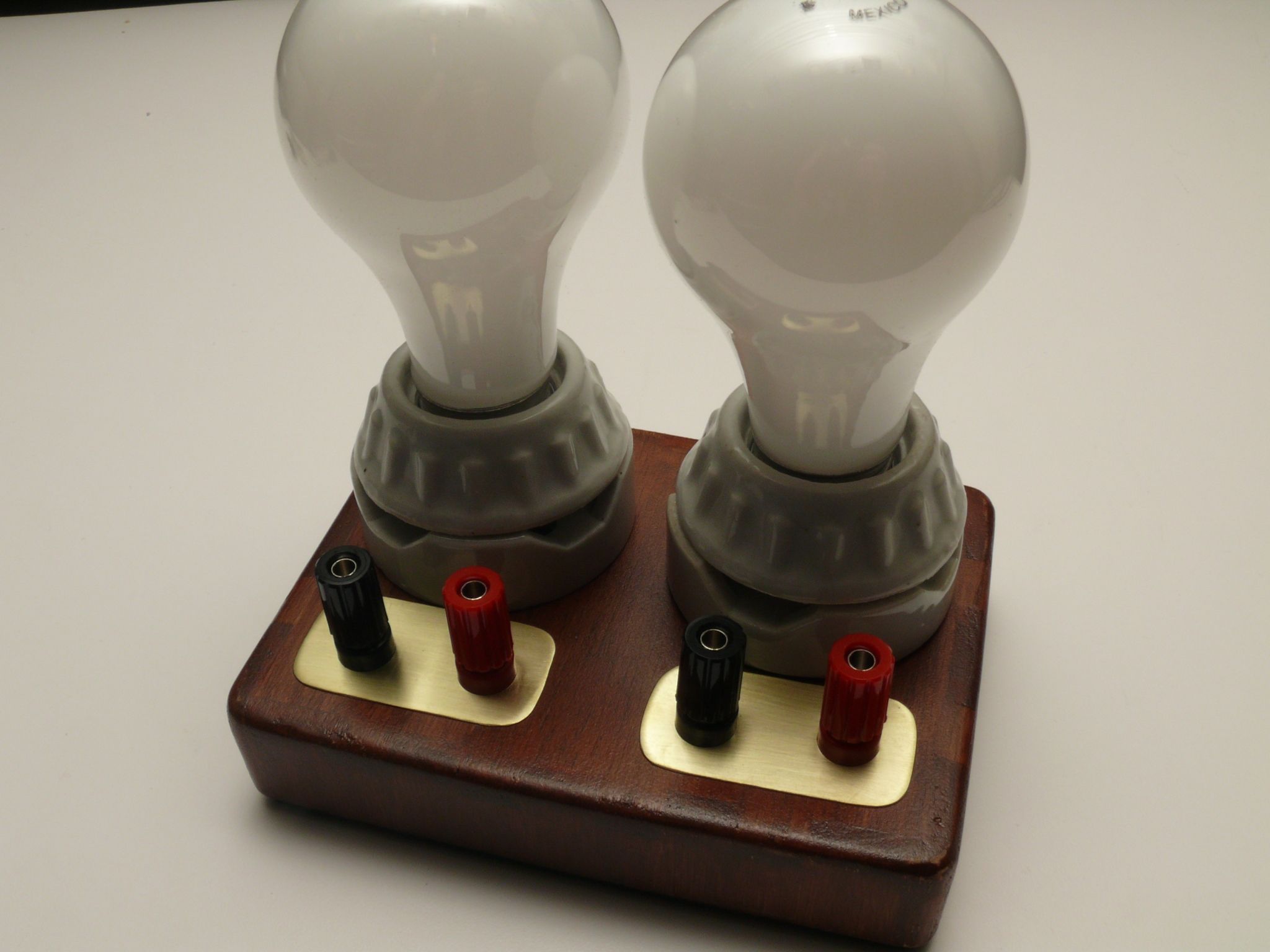 Old-World Light Bulb Load : 8 Steps (with Pictures) - Instructables
