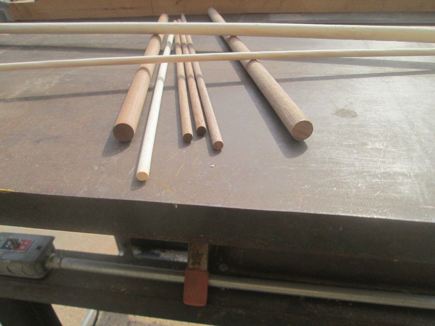 Making Dowel Rods With a Table Saw : 8 Steps (with Pictures ...