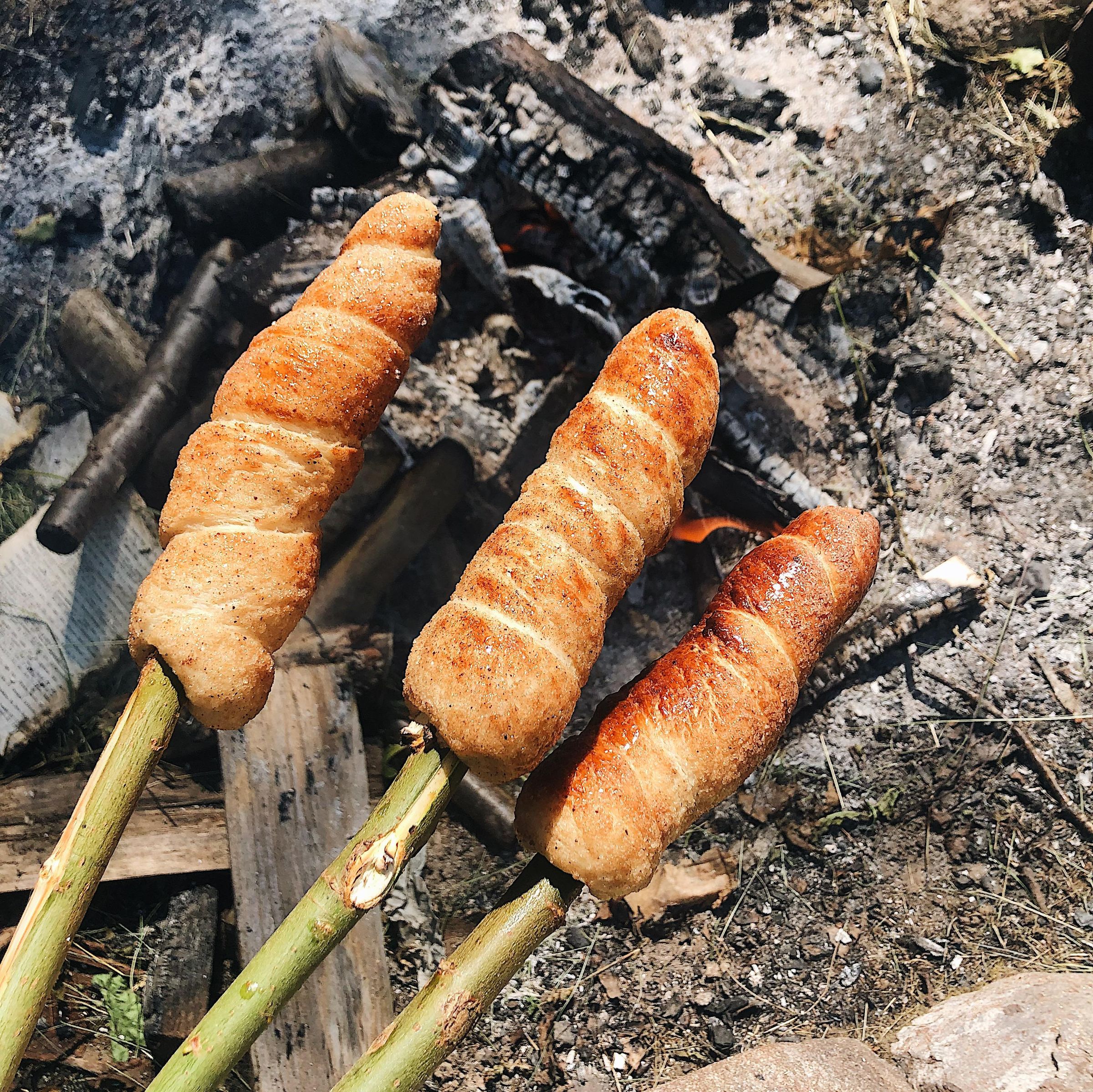 Campfire Cinnamon Buns on a Stick : 4 Steps (with Pictures) - Instructables
