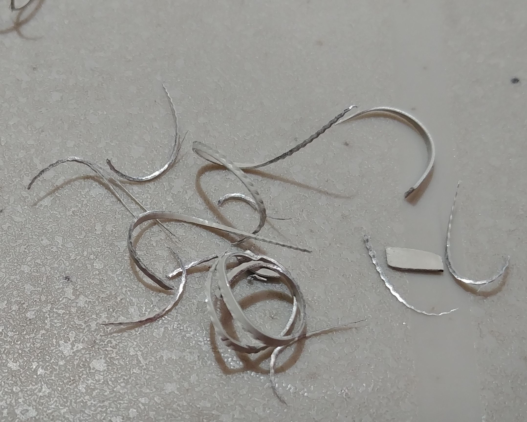 Replacement Remote Control Battery Cover : 5 Steps - Instructables