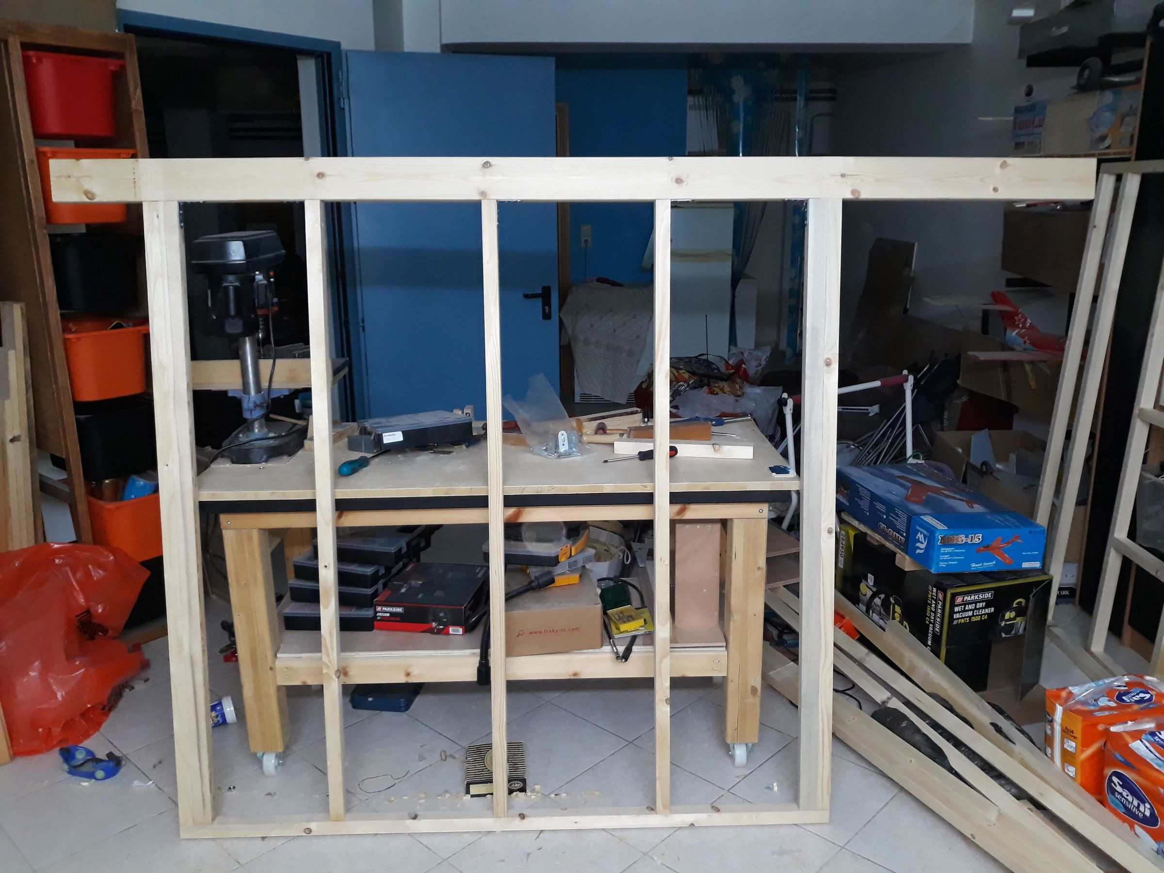 Treehouse on Two Trees : 22 Steps (with Pictures) - Instructables