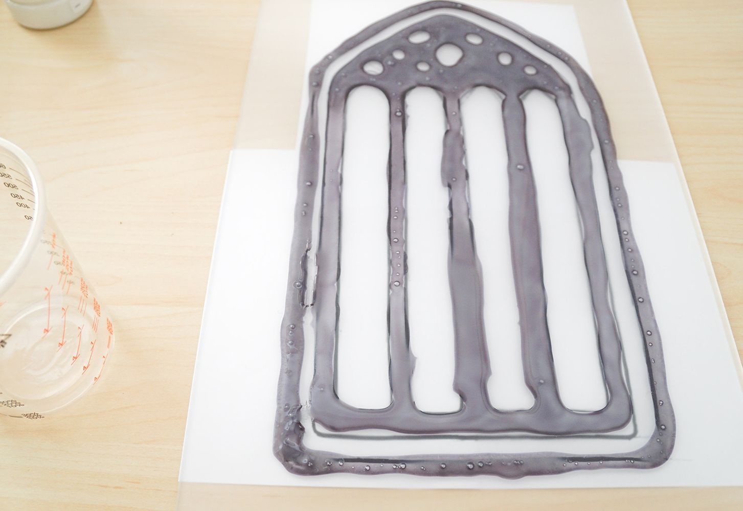 DIY Window Clings | How to Make Your Own Glass Decorations With PVA ...