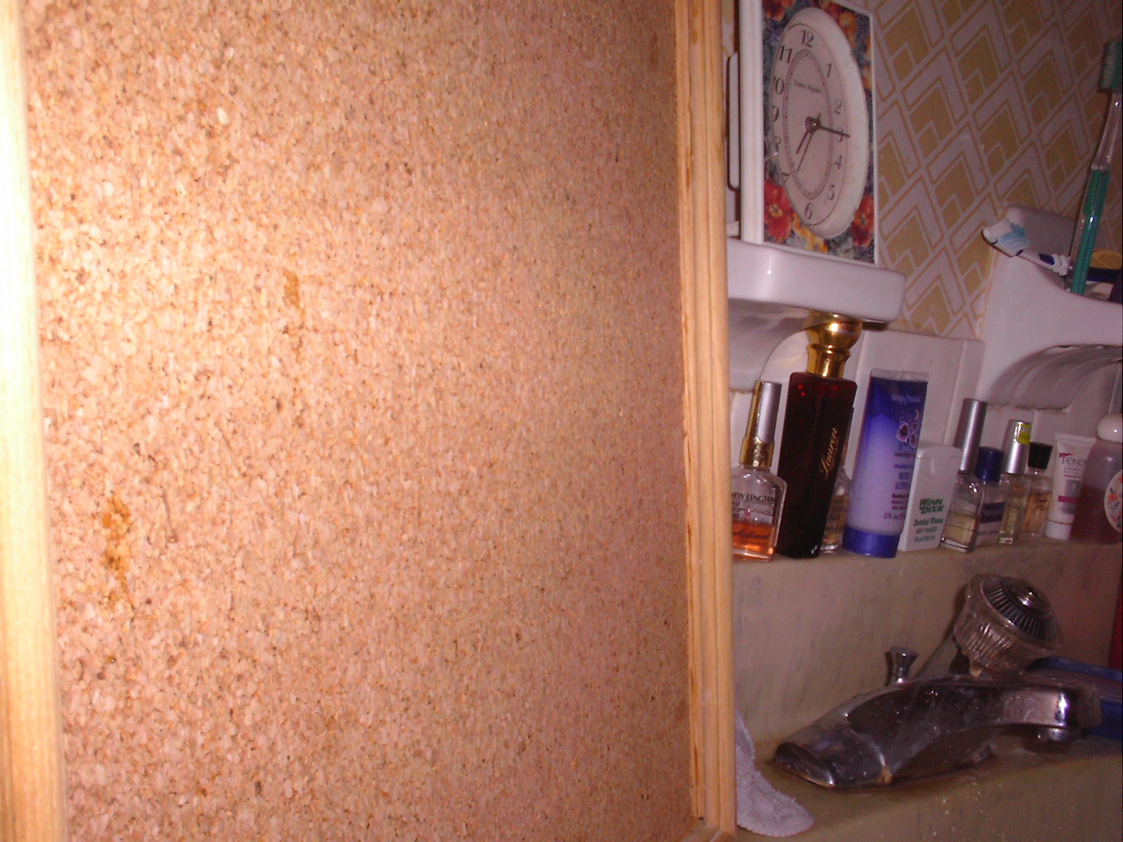 CorkBoard / Bulliten Board (How to Make) : 8 Steps - Instructables