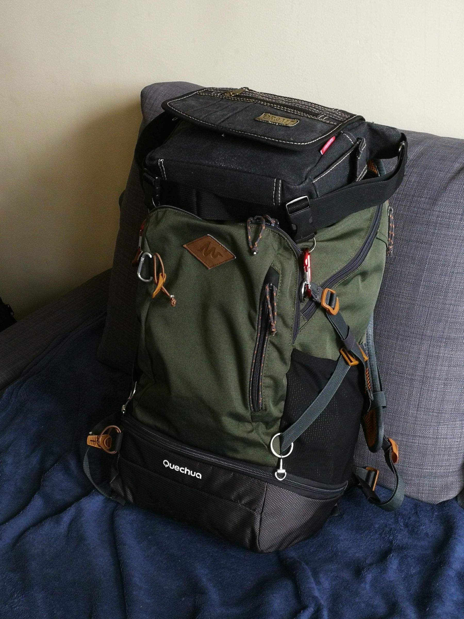 Backpack Attachable Shoulder Bag : 6 Steps - Instructables