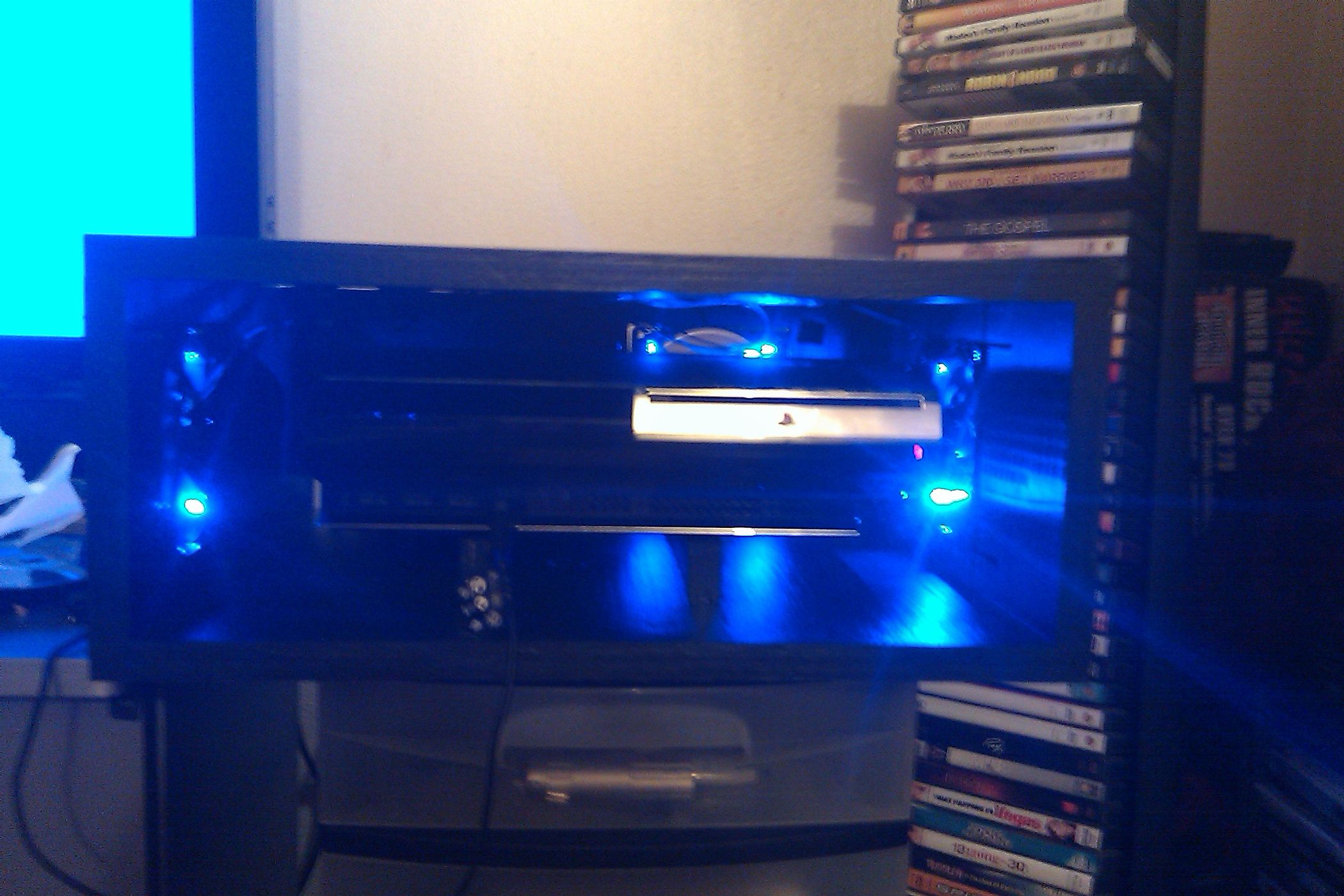 Playstation 3 Cooling Box : 9 Steps - Instructables