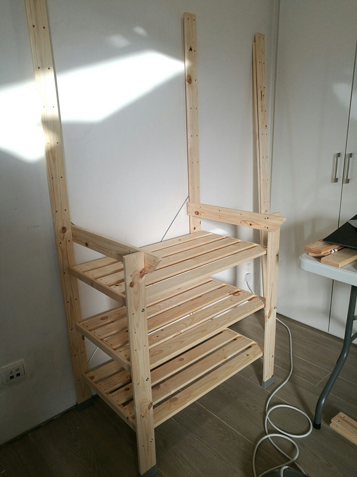 Quick & Easy Lightweight Work Bench : 6 Steps (with Pictures ...