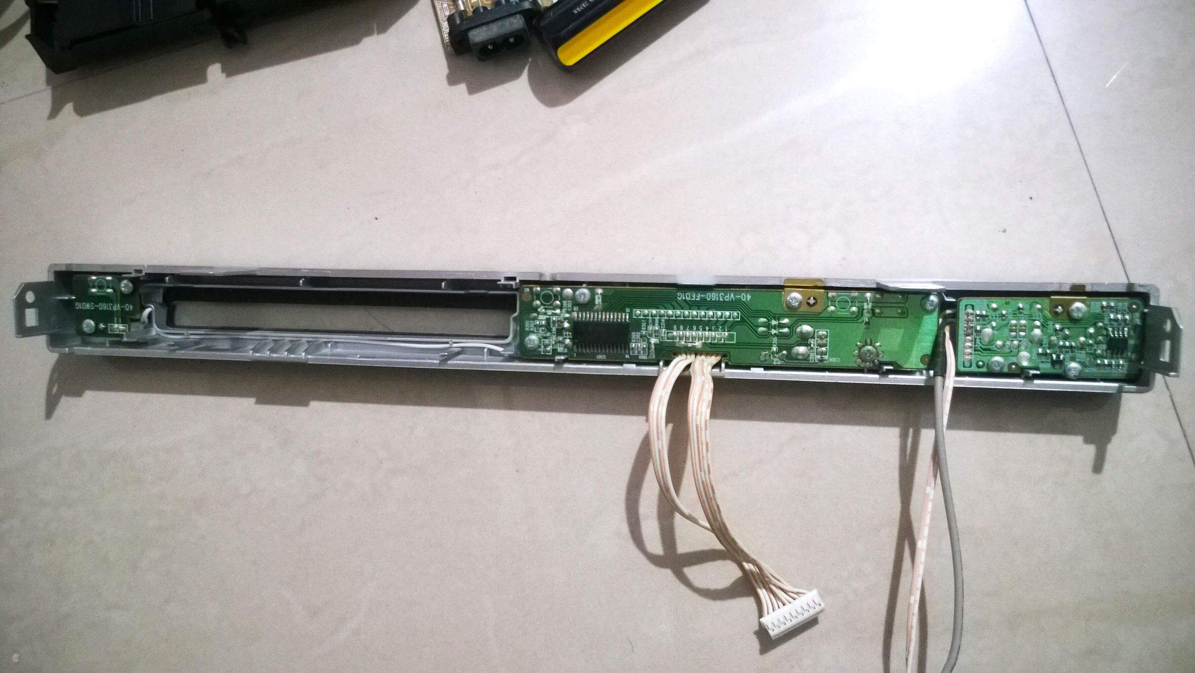 Parts to Salvage From a DVD/CD Player : 10 Steps - Instructables