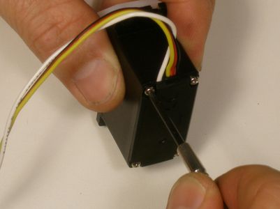 Servo Feedback Hack (free) : 8 Steps - Instructables