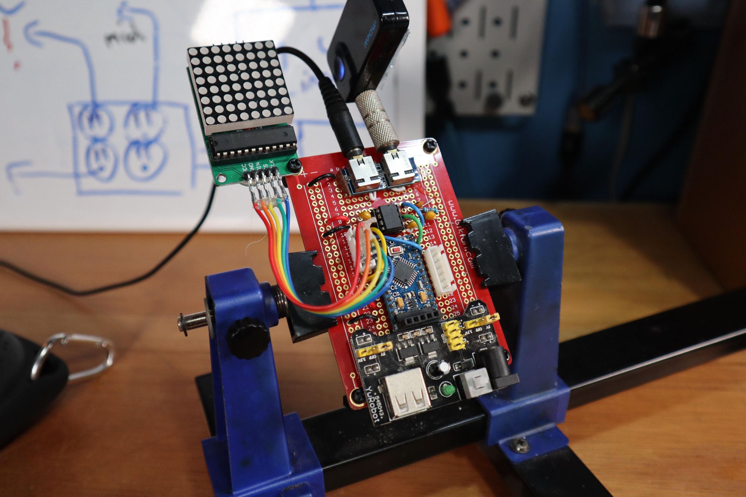 DIY Automatic Musical Christmas Lights (MSGEQ7 + Arduino) : 6 Steps ...