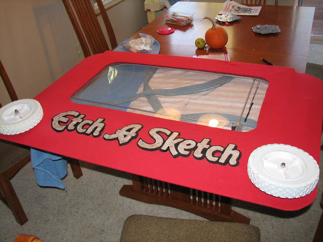 Giant Etch A Sketch Costume 8 Steps With Pictures Instructables