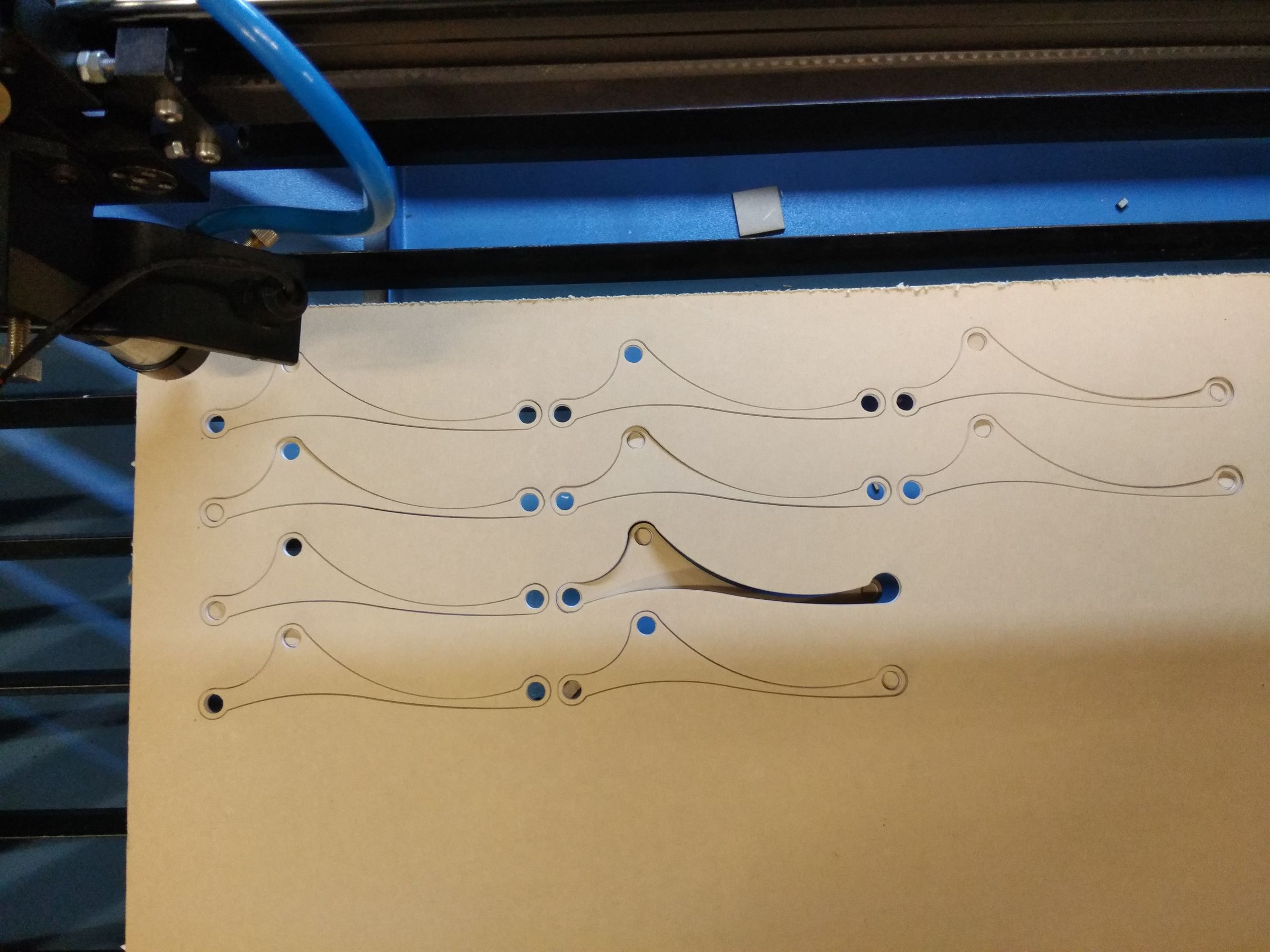 Kinetic Wave Simulator Made Easy! : 6 Steps (with Pictures) - Instructables