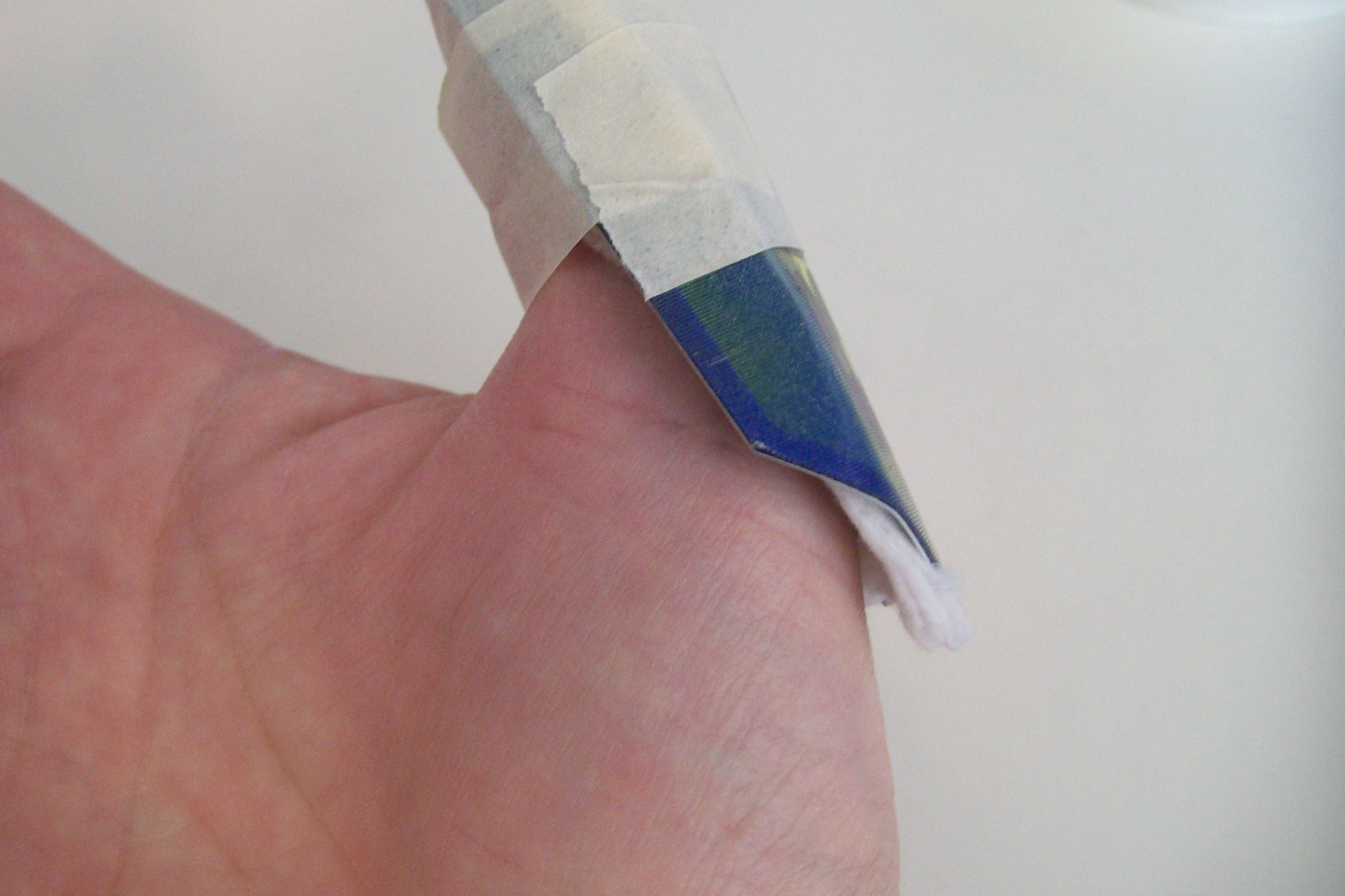 Impromptu Finger Splint : 7 Steps (with Pictures) - Instructables