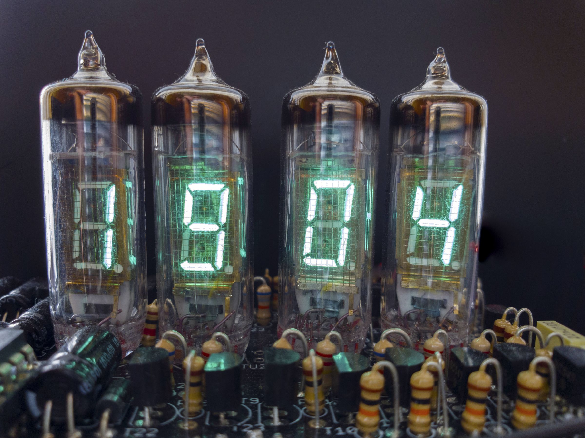 Shield for Arduino From Old Russian VFD Tubes: Clock, Thermometer, Volt ...