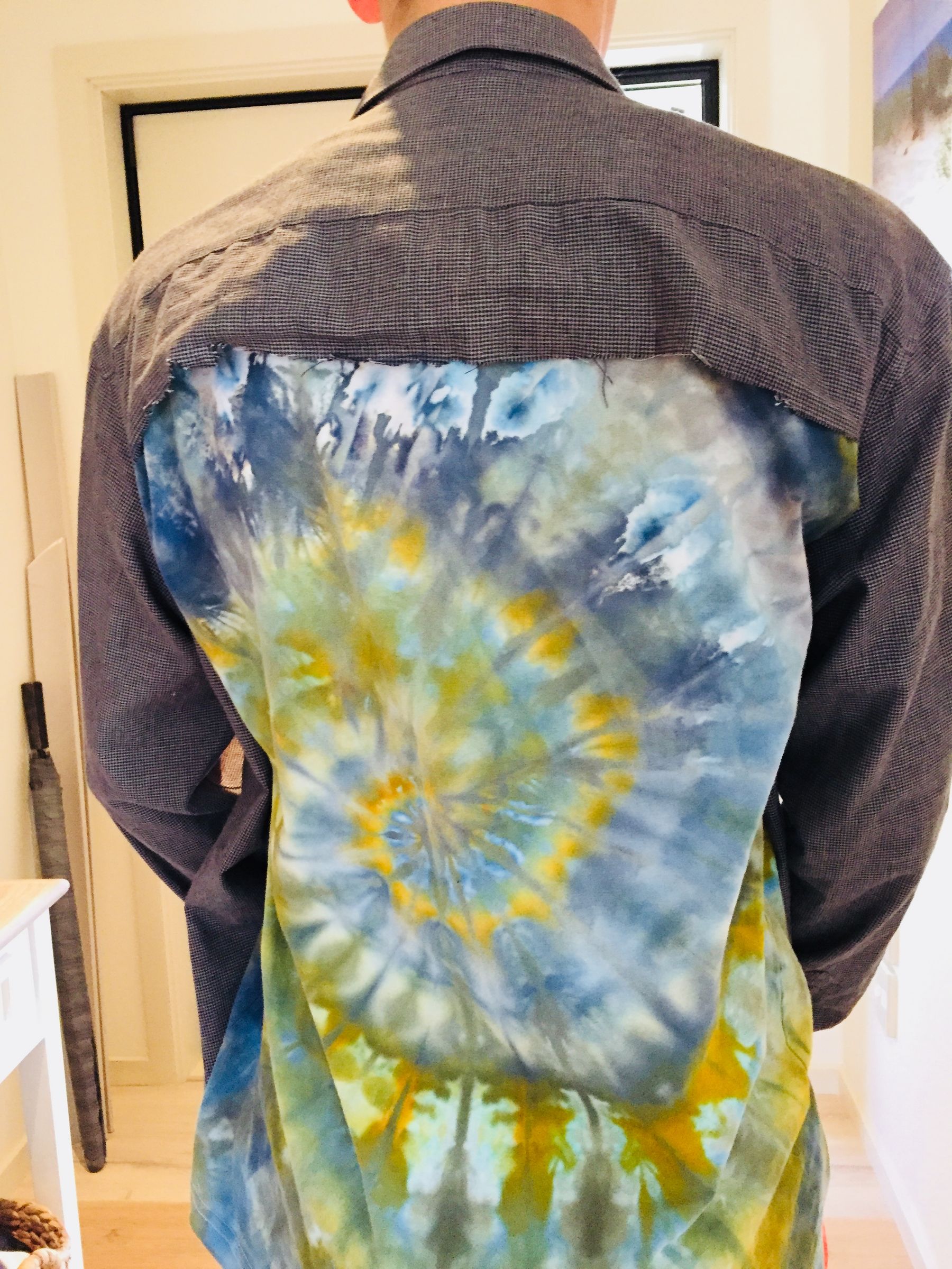 Cut in Half Halloween Costume : 12 Steps - Instructables