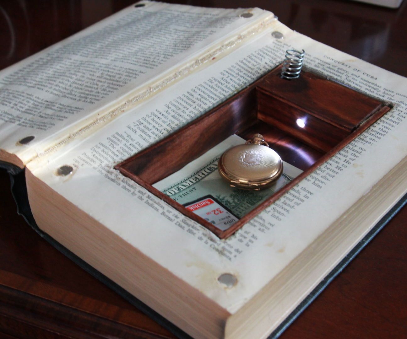 LED Book Safe W/ Secret Compartment : 12 Steps (with Pictures ...