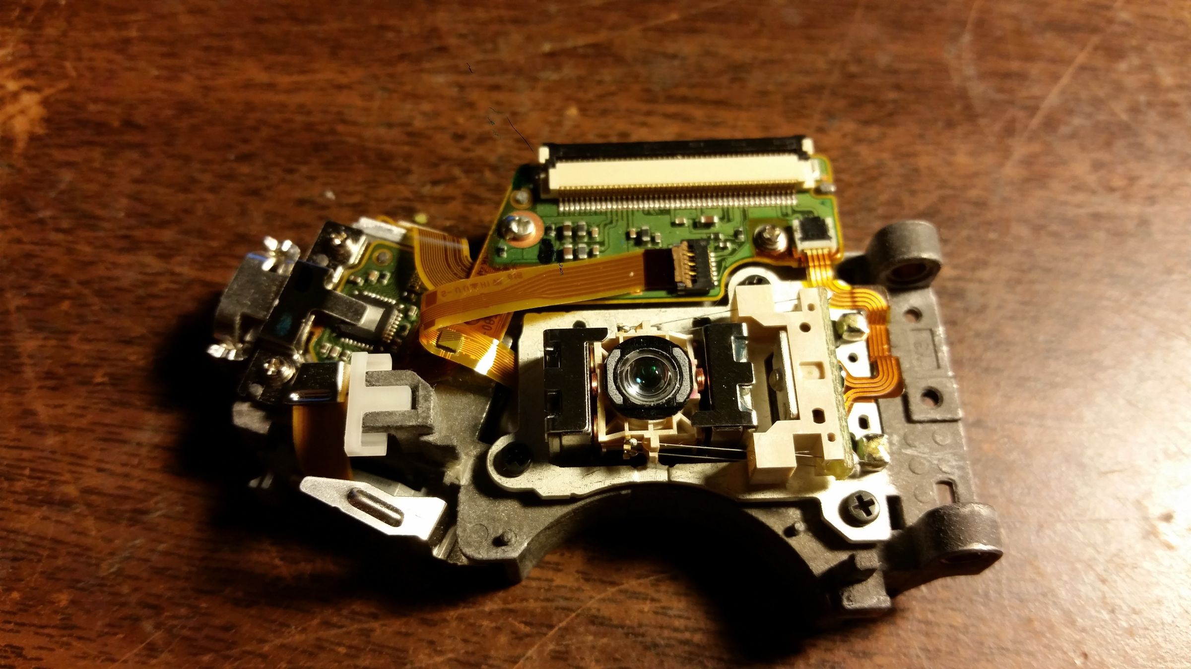 LadyBug: a Motorized Microscope and 3D Scanner for Very Small Things ...