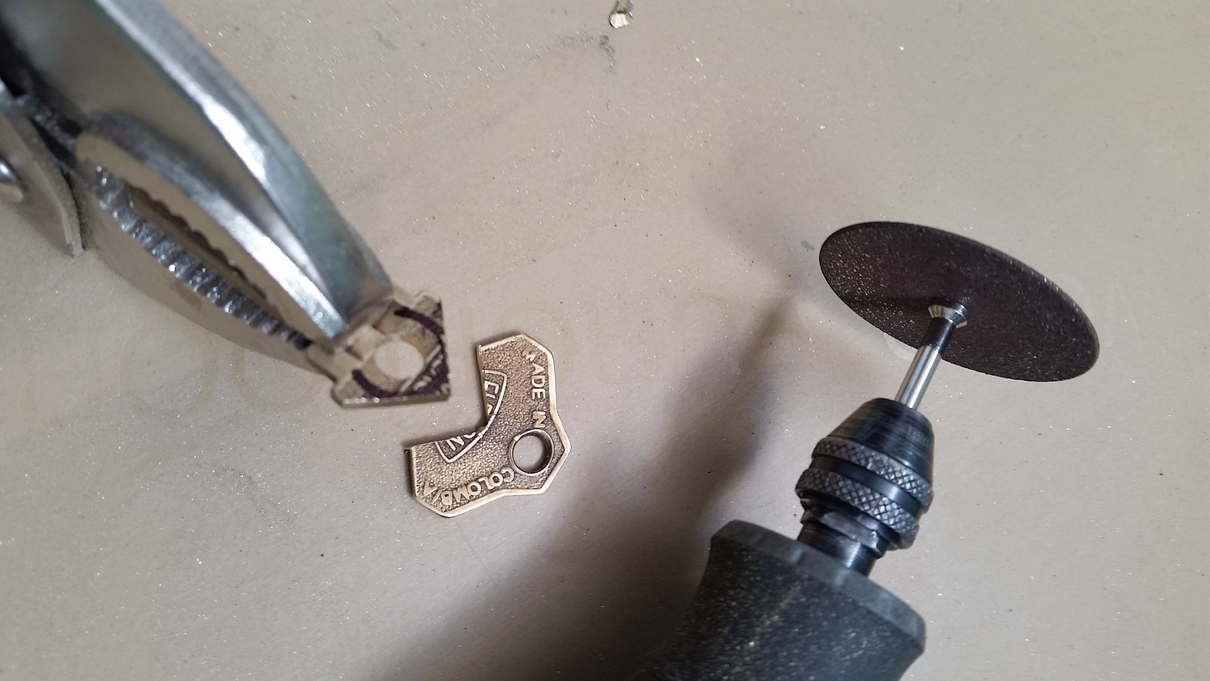 Amazing Keychain (with a Bike Chain) : 10 Steps (with Pictures ...