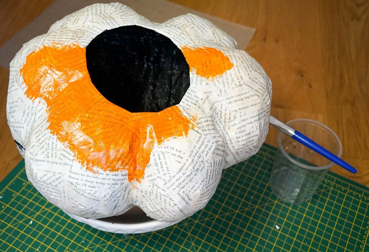 DIY Mod-Roc PUMPKIN ! | How to Make a Large Halloween Prop : 8 Steps ...