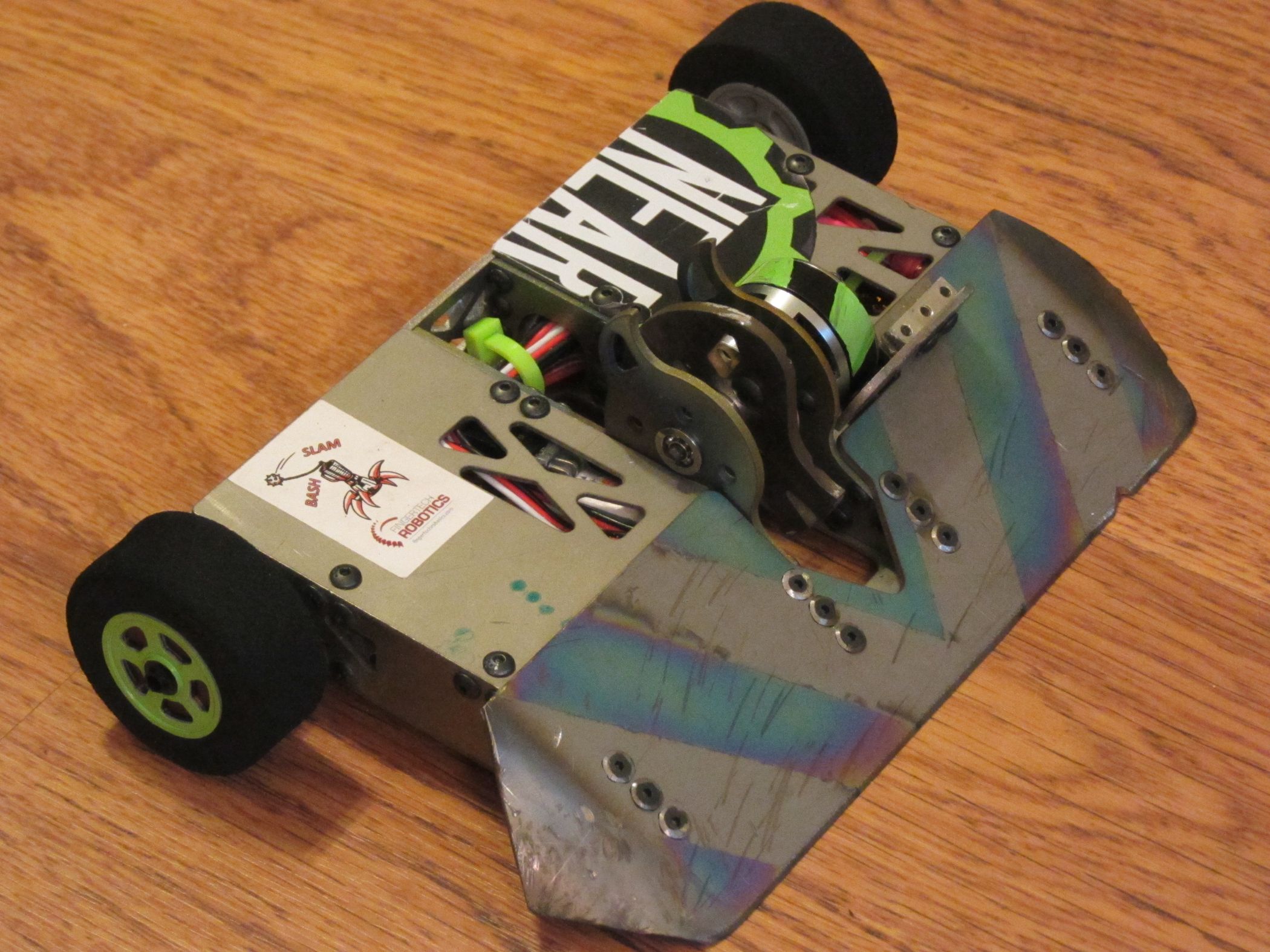 One Pound Fighting Robot, Algos : 7 Steps (with Pictures) - Instructables
