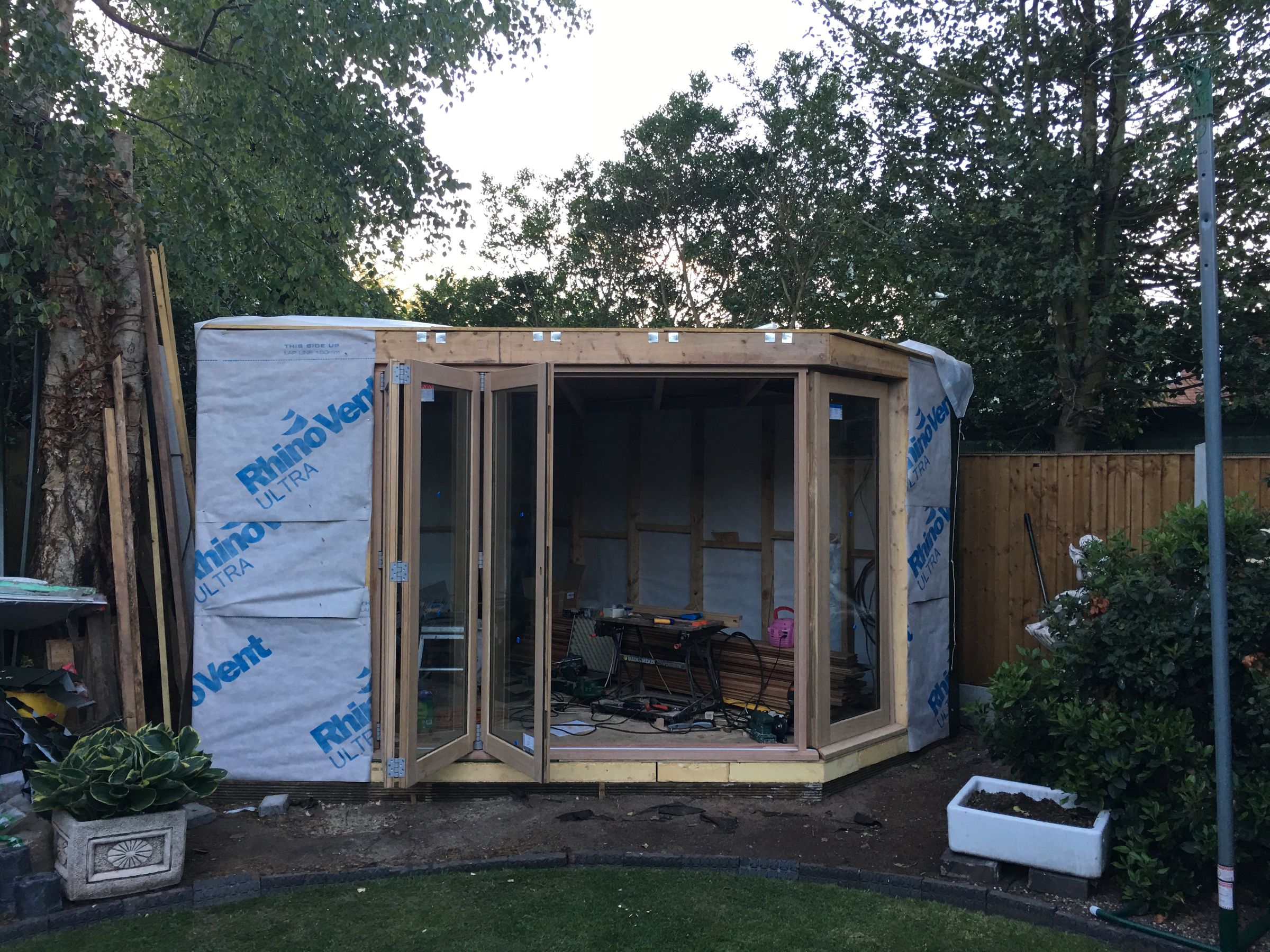 Build a Garden Room : 8 Steps (with Pictures) - Instructables