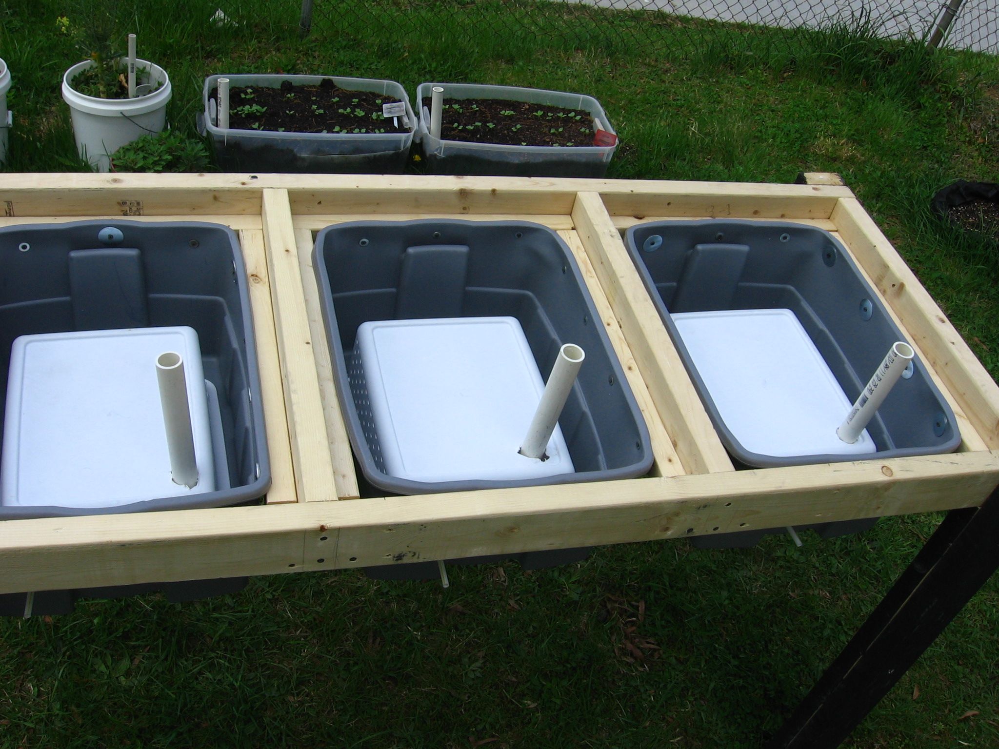 Self-Watering Veggie Table : 15 Steps (with Pictures) - Instructables