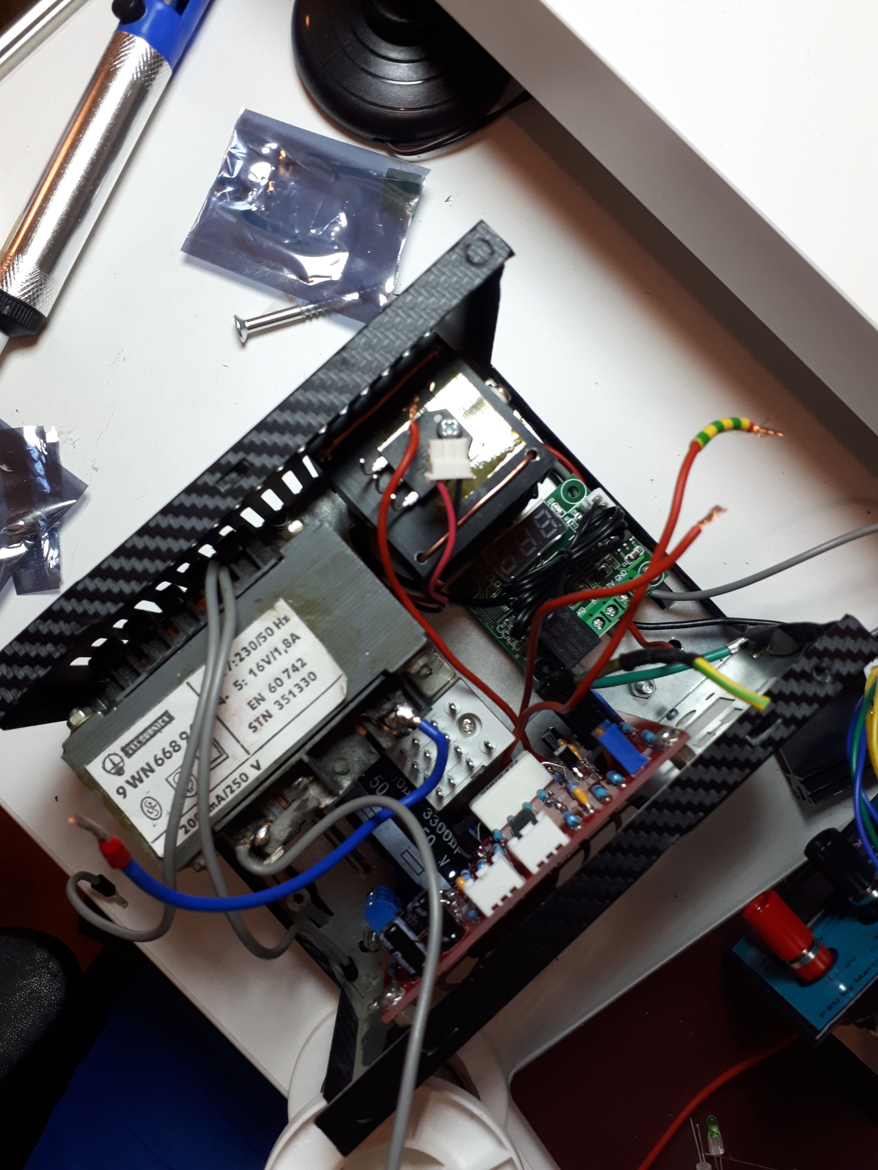 Compact Regulated PSU - Power Supply Unit : 9 Steps (with Pictures ...