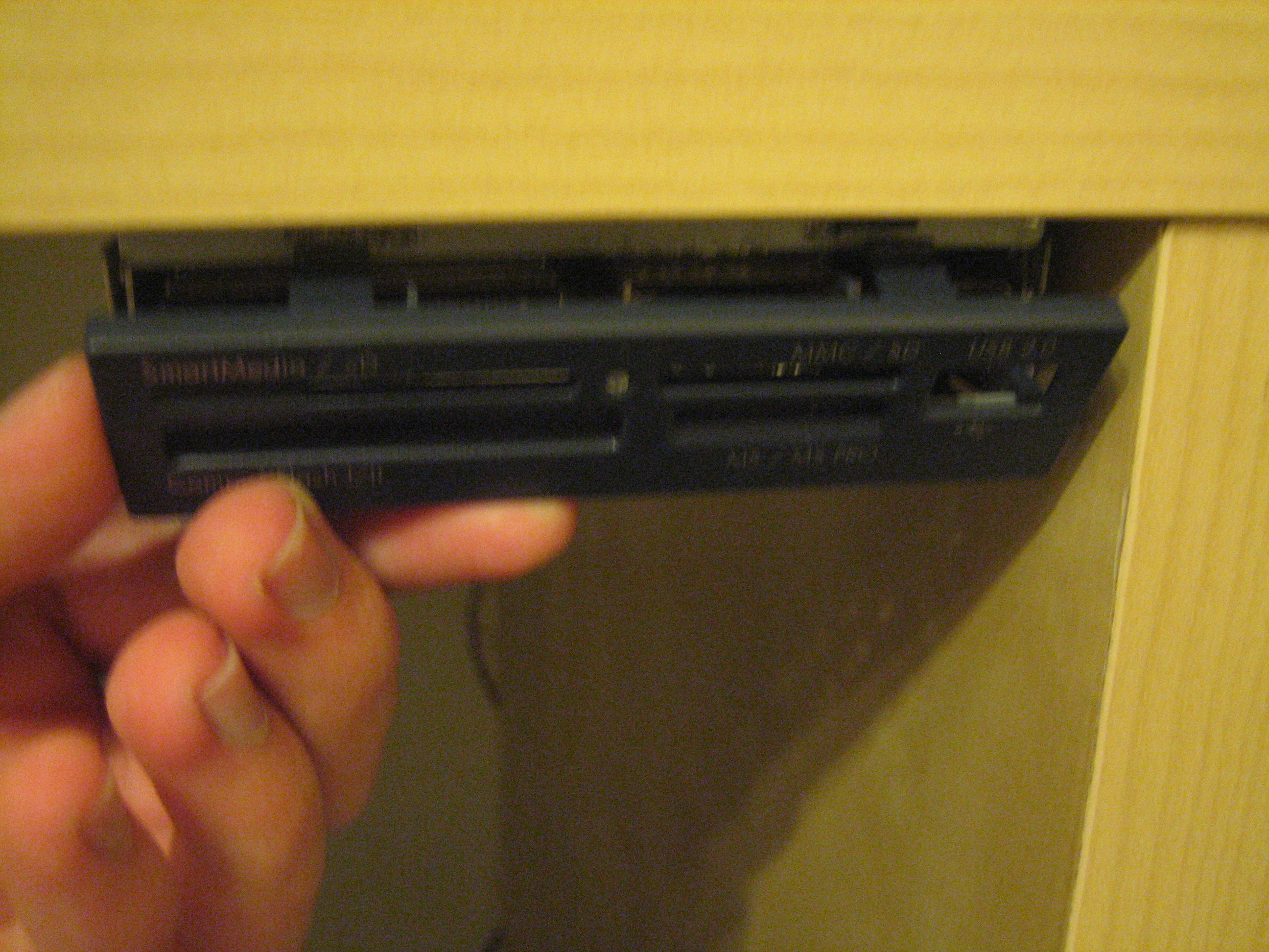 {THE INTEGRATED CARD READER} : 5 Steps - Instructables