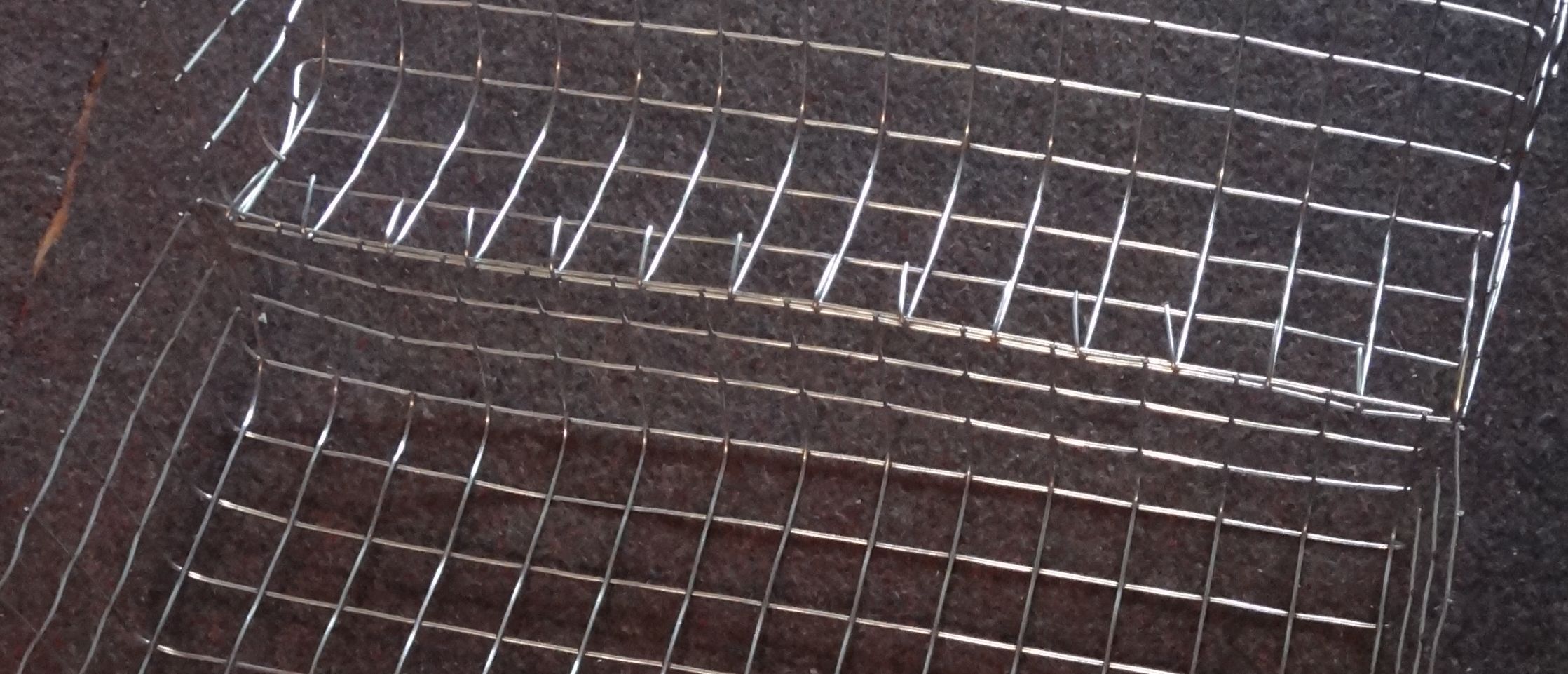 Gardener's Underground Bulb Cage : 4 Steps - Instructables