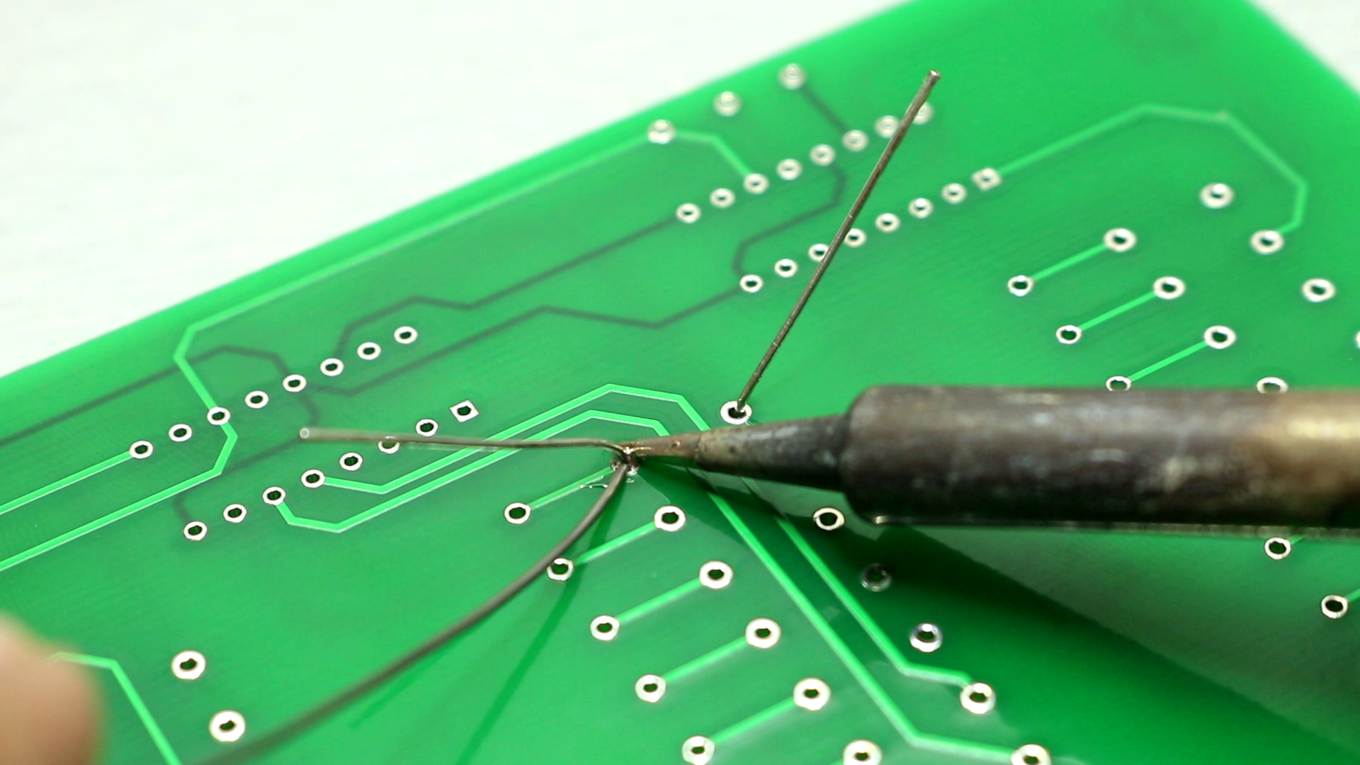 How to Solder (THT) : 7 Steps - Instructables