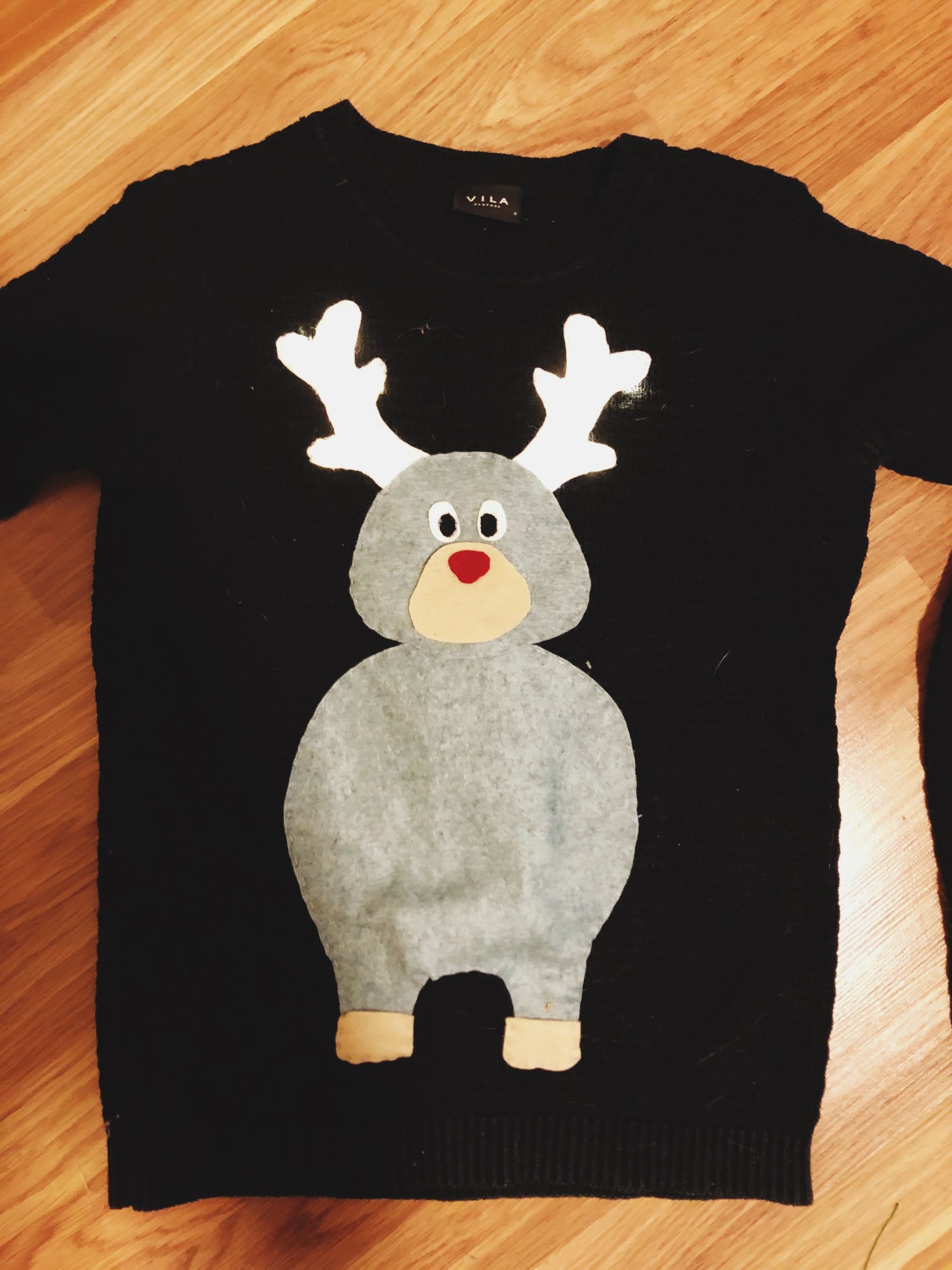 'Look Inside the Reindeer' Sweater : 7 Steps (with Pictures ...