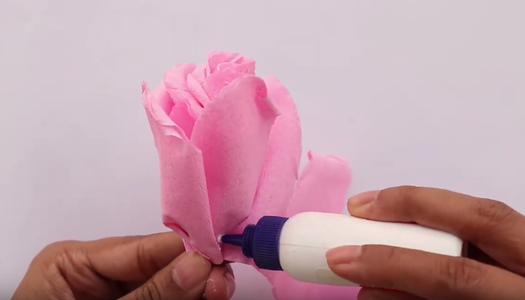 How to Make Tissue Paper Roses : 5 Steps (with Pictures) - Instructables