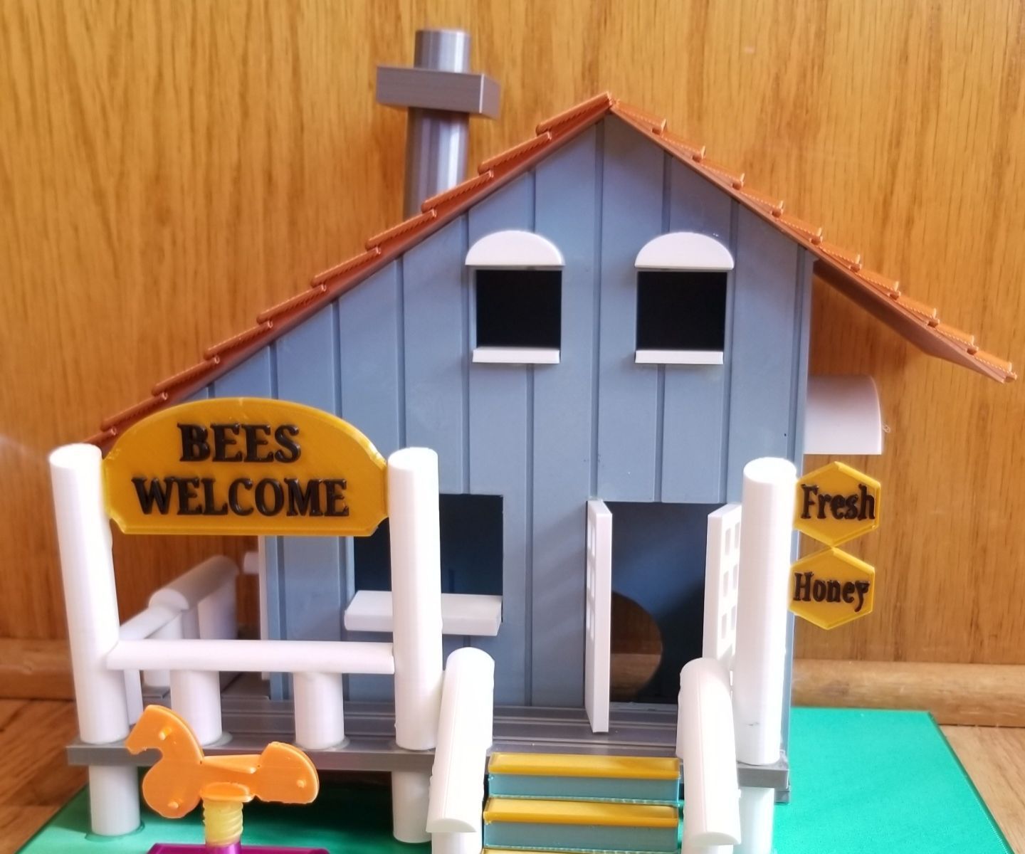 The Bee Hotel : 9 Steps (with Pictures) - Instructables