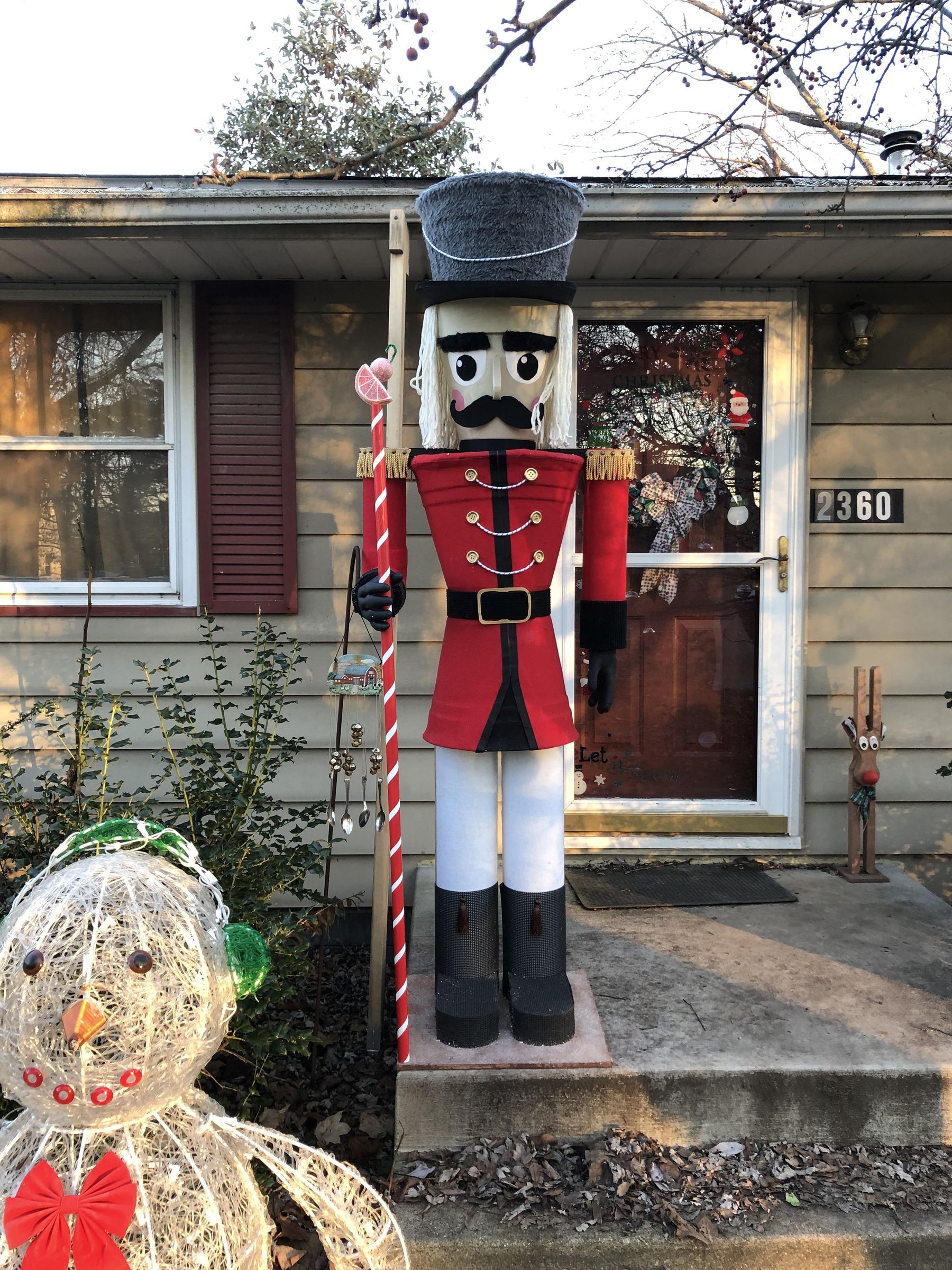 Build a 7 Foot Nutcracker From Flower Pots : 13 Steps (with Pictures ...