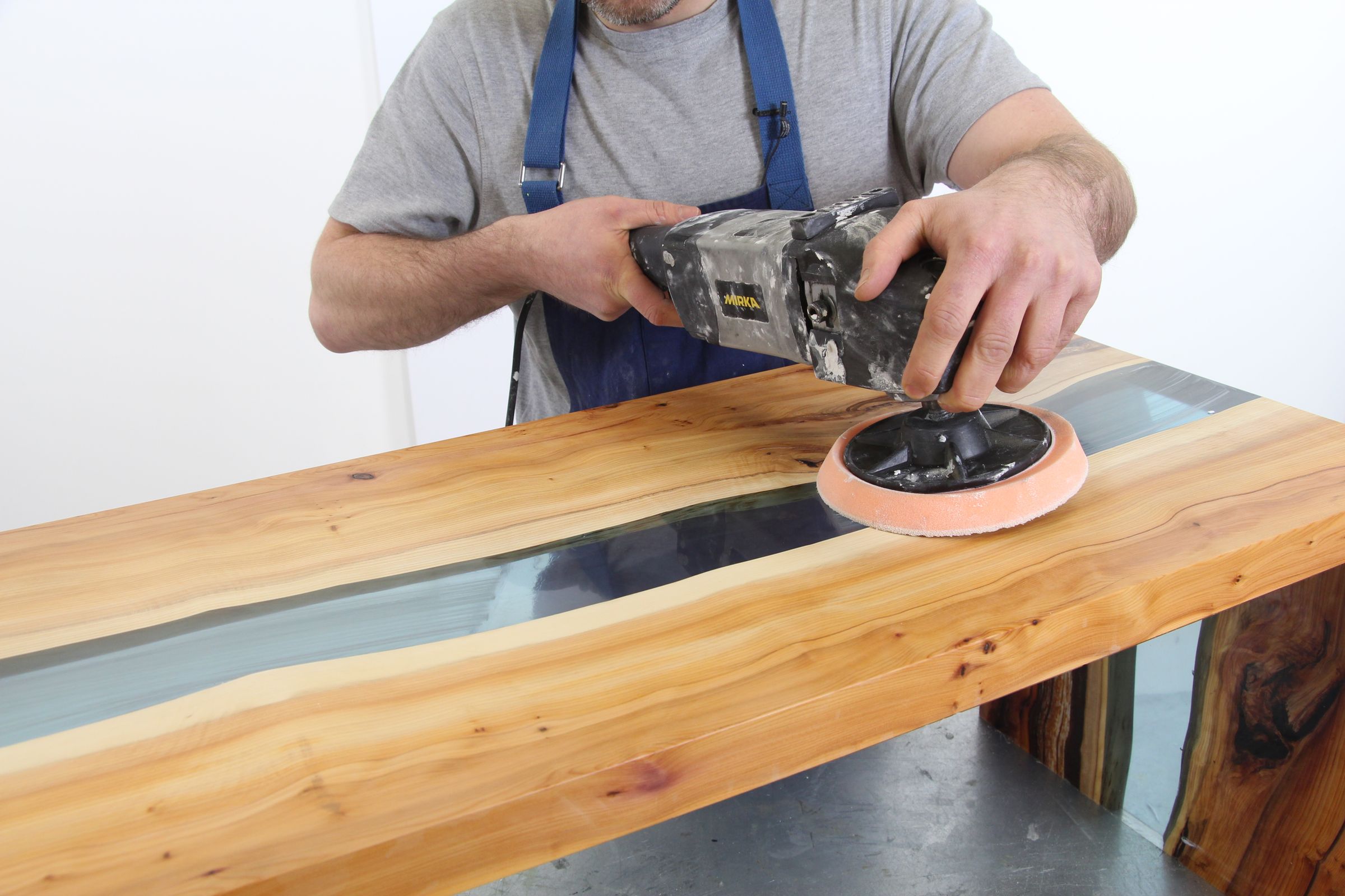 DIY Resin River Table Using Clear Epoxy Casting Resin and Wood : 12 ...