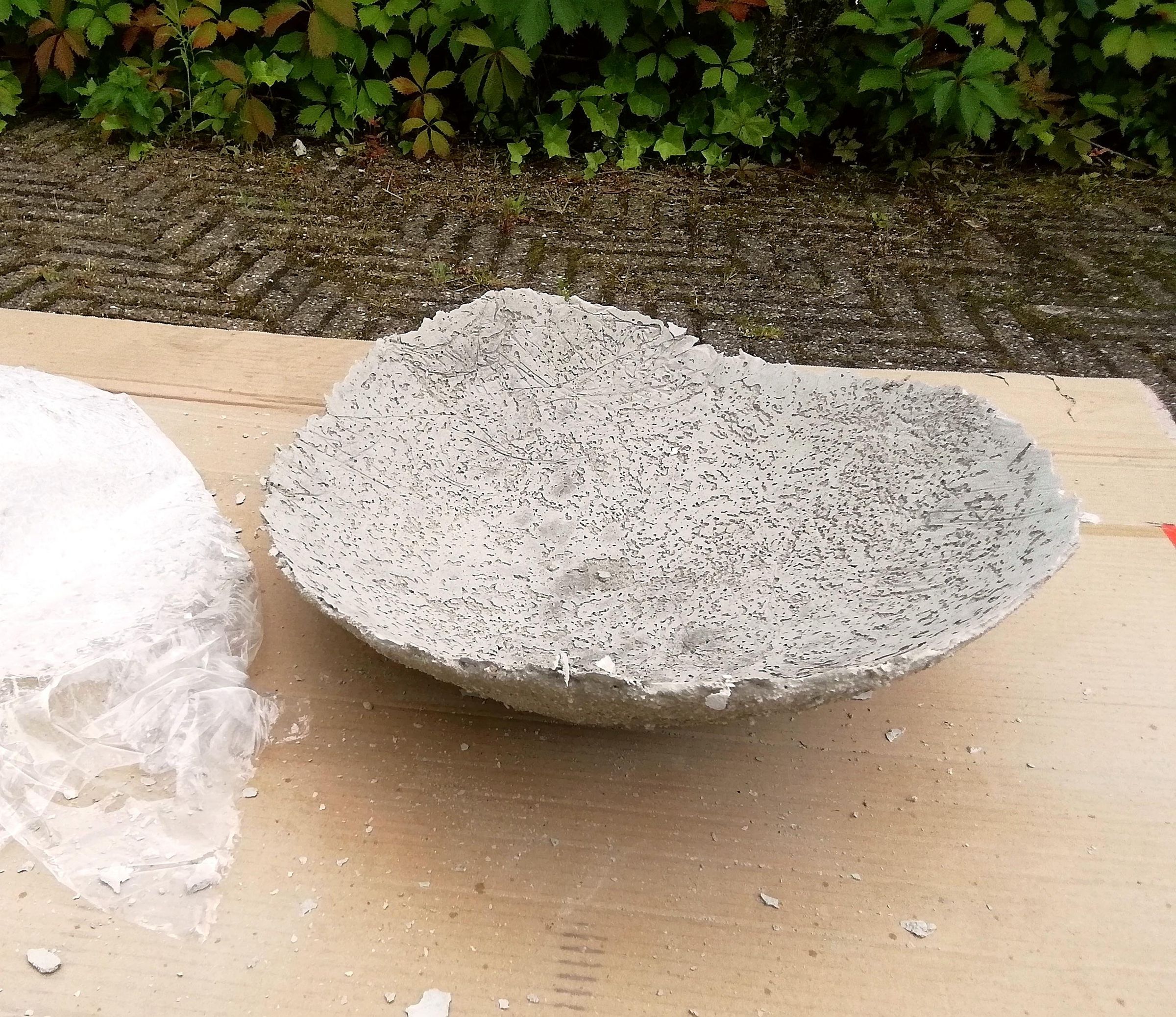 Steel Sphere Which Is Easy to Make With the Help of Some Cement : 11 ...