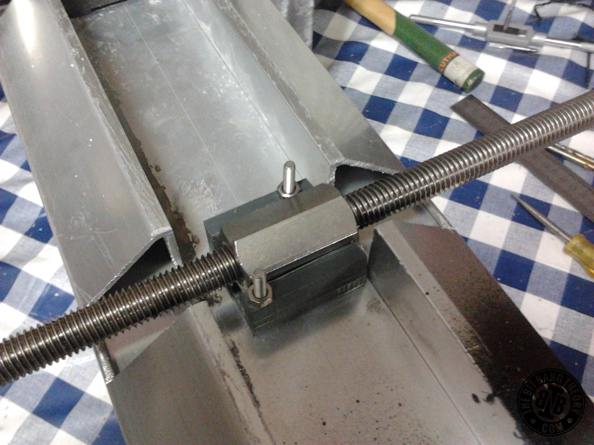 TheMaker2 Homemade CNC - Instructables