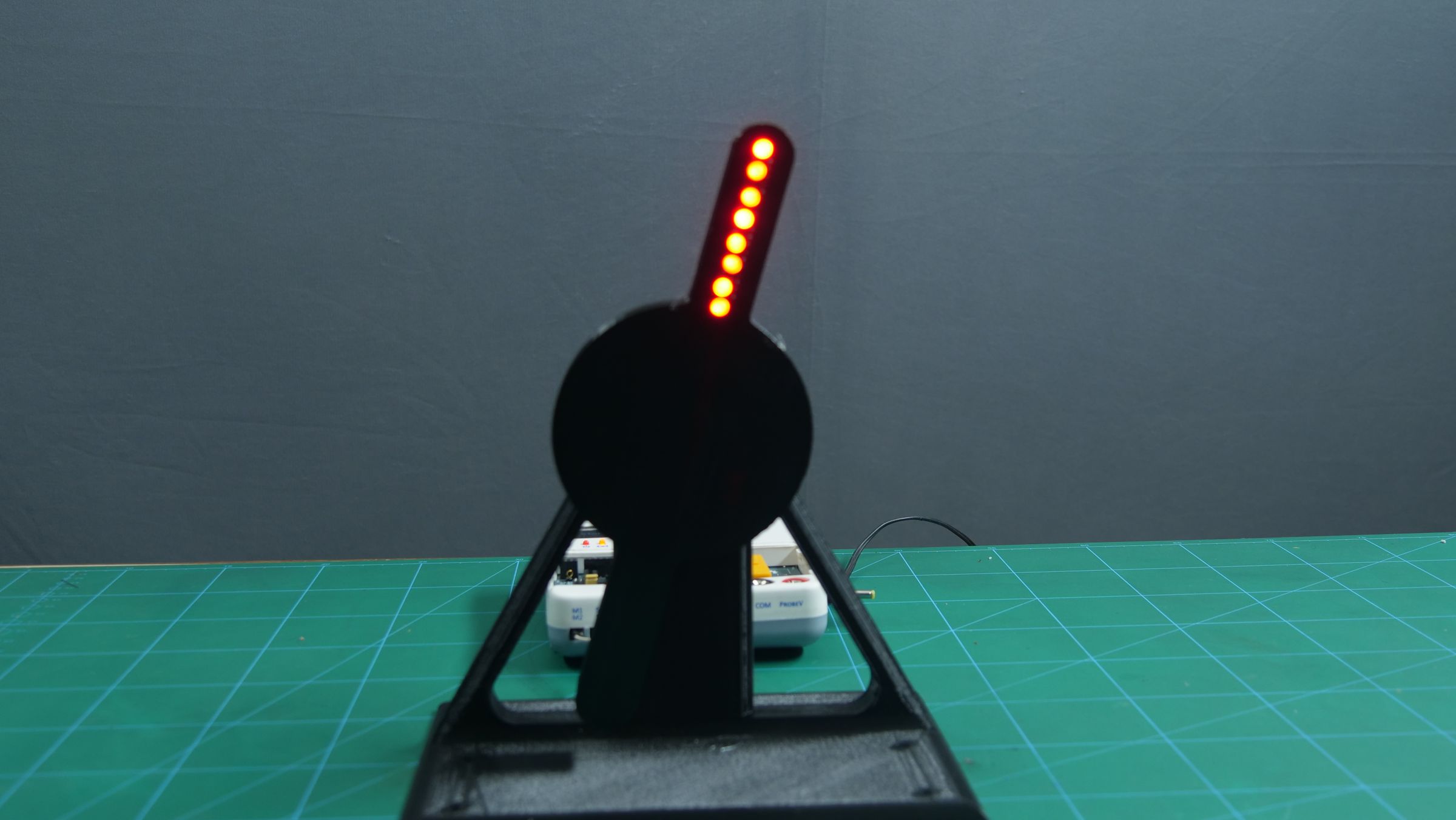 Persistence of Vision (PoV) Display Using Arduino : 11 Steps (with ...