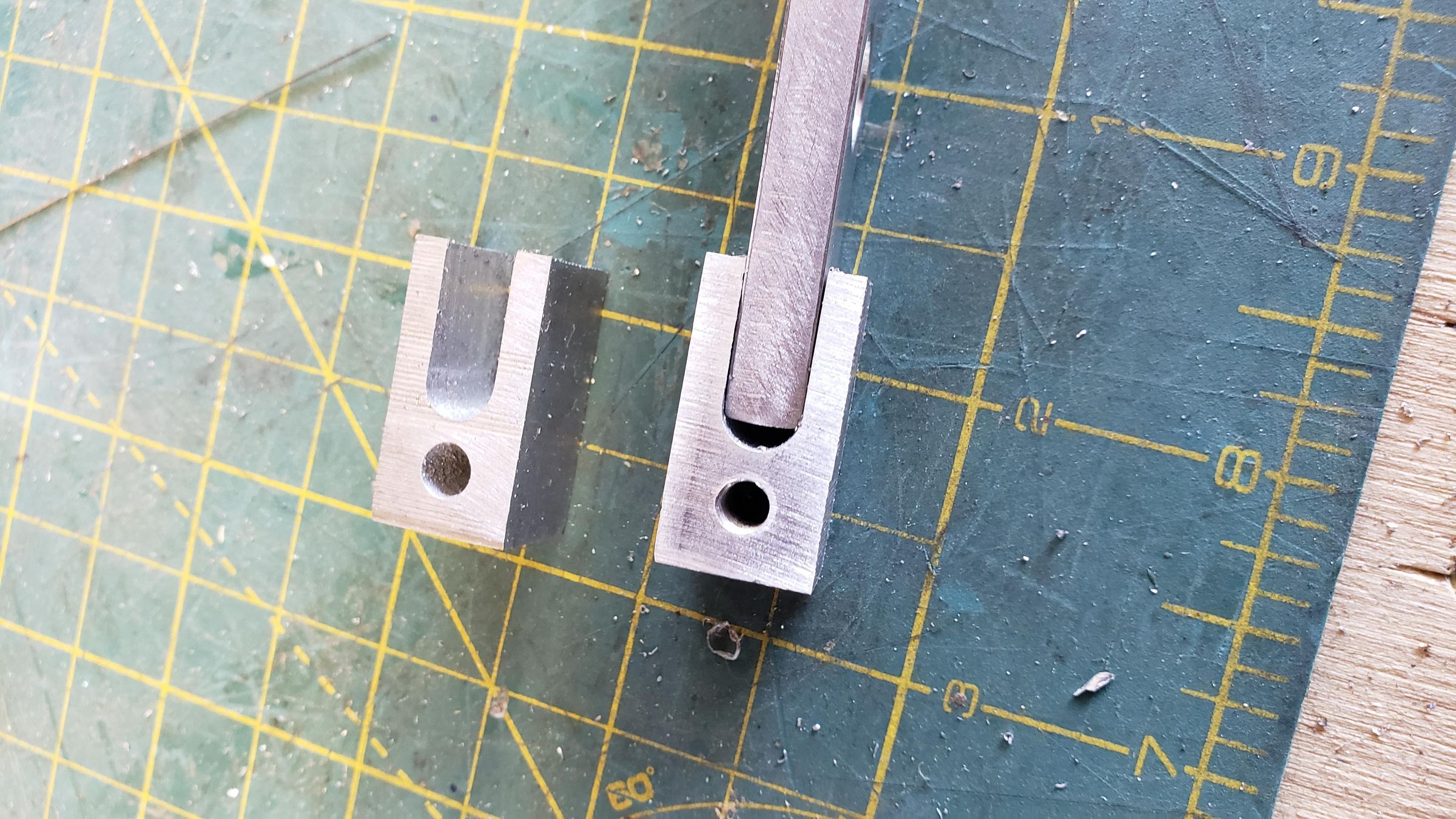 Handmade Jeweler's Saw : 8 Steps (with Pictures) - Instructables