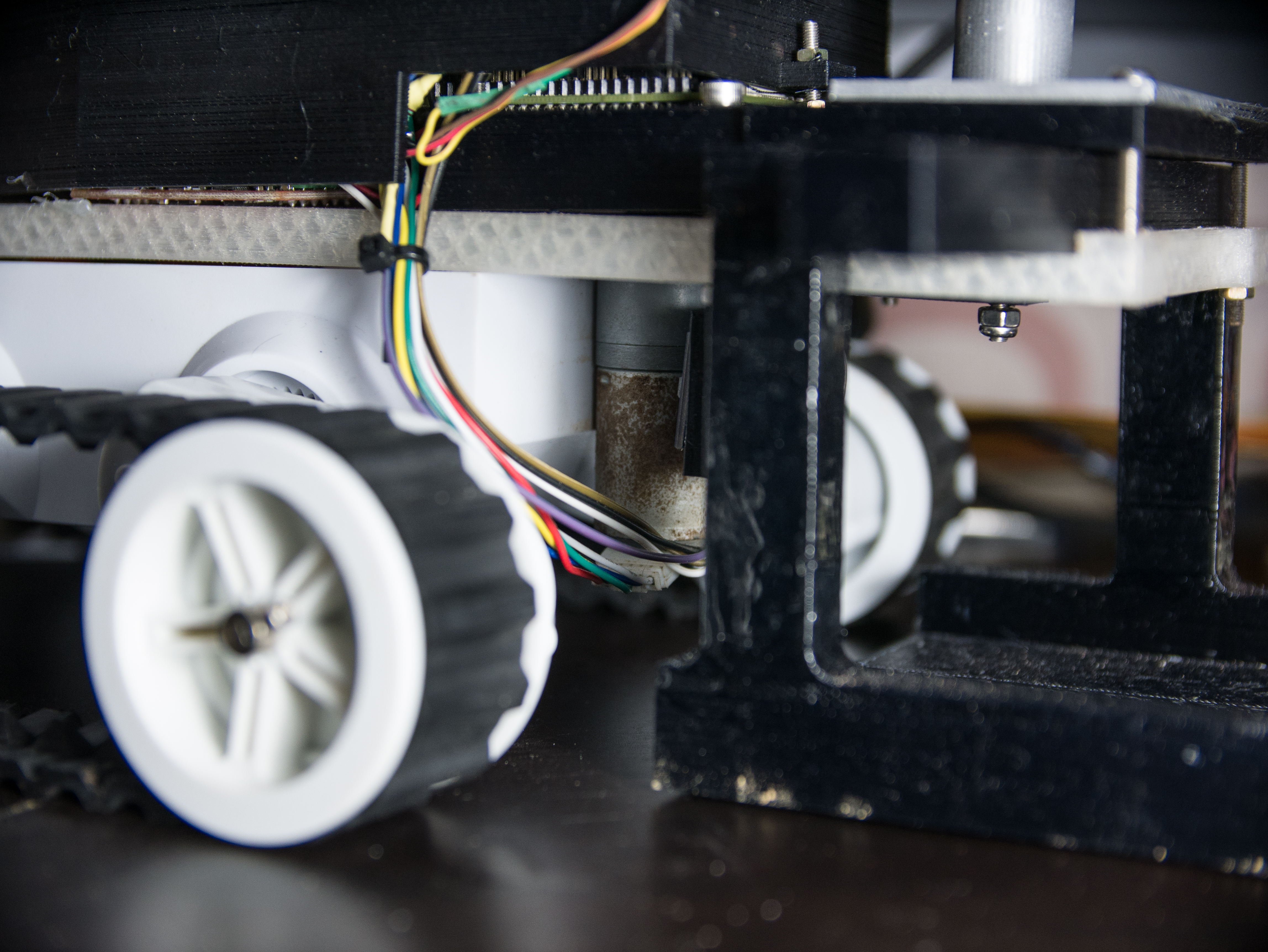 Personal Assistant Robot (Finds Objects and Follows You) Ft. Raspberry ...