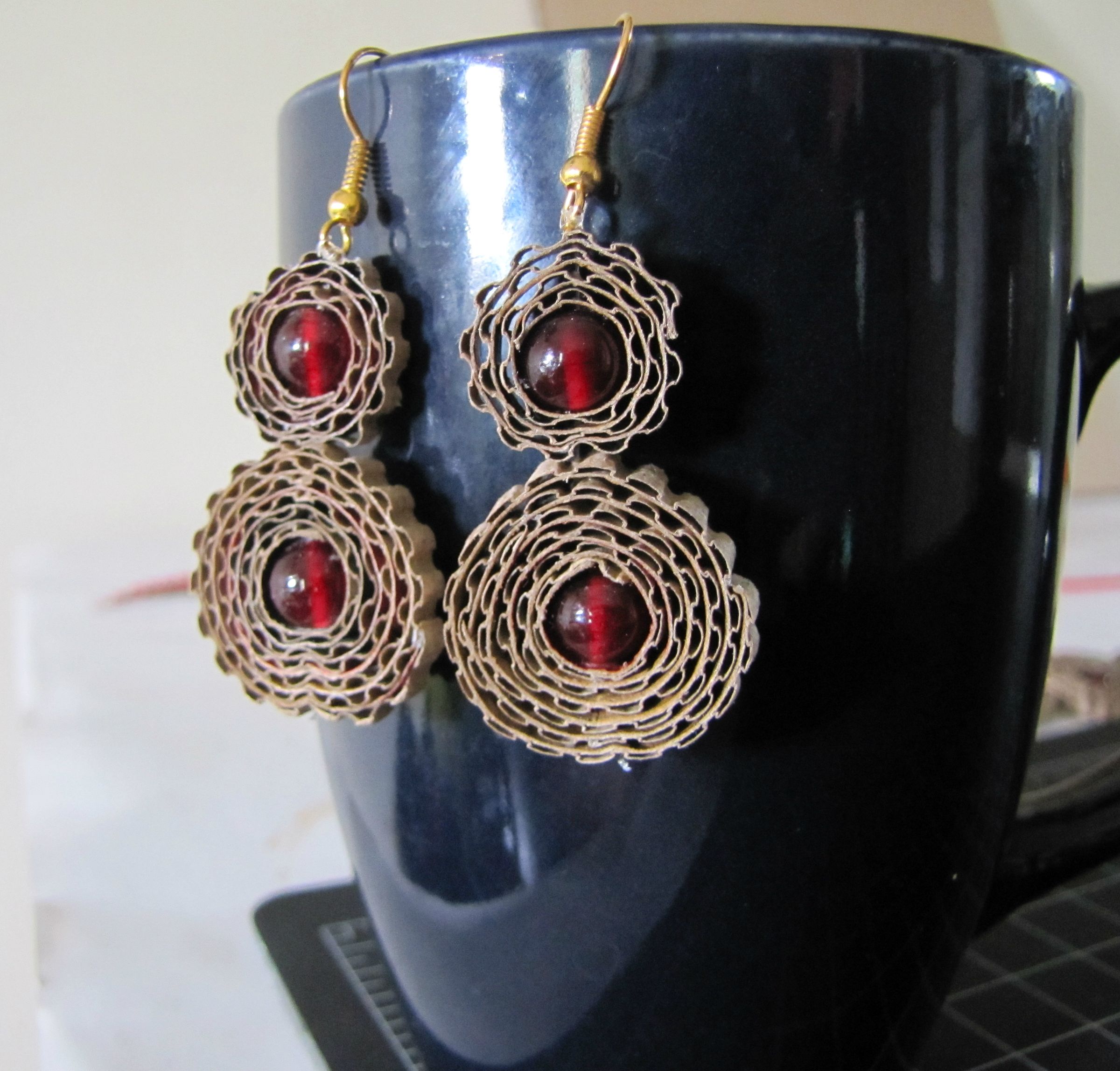 Cardboard Jewelry - a Full Set : 7 Steps (with Pictures) - Instructables