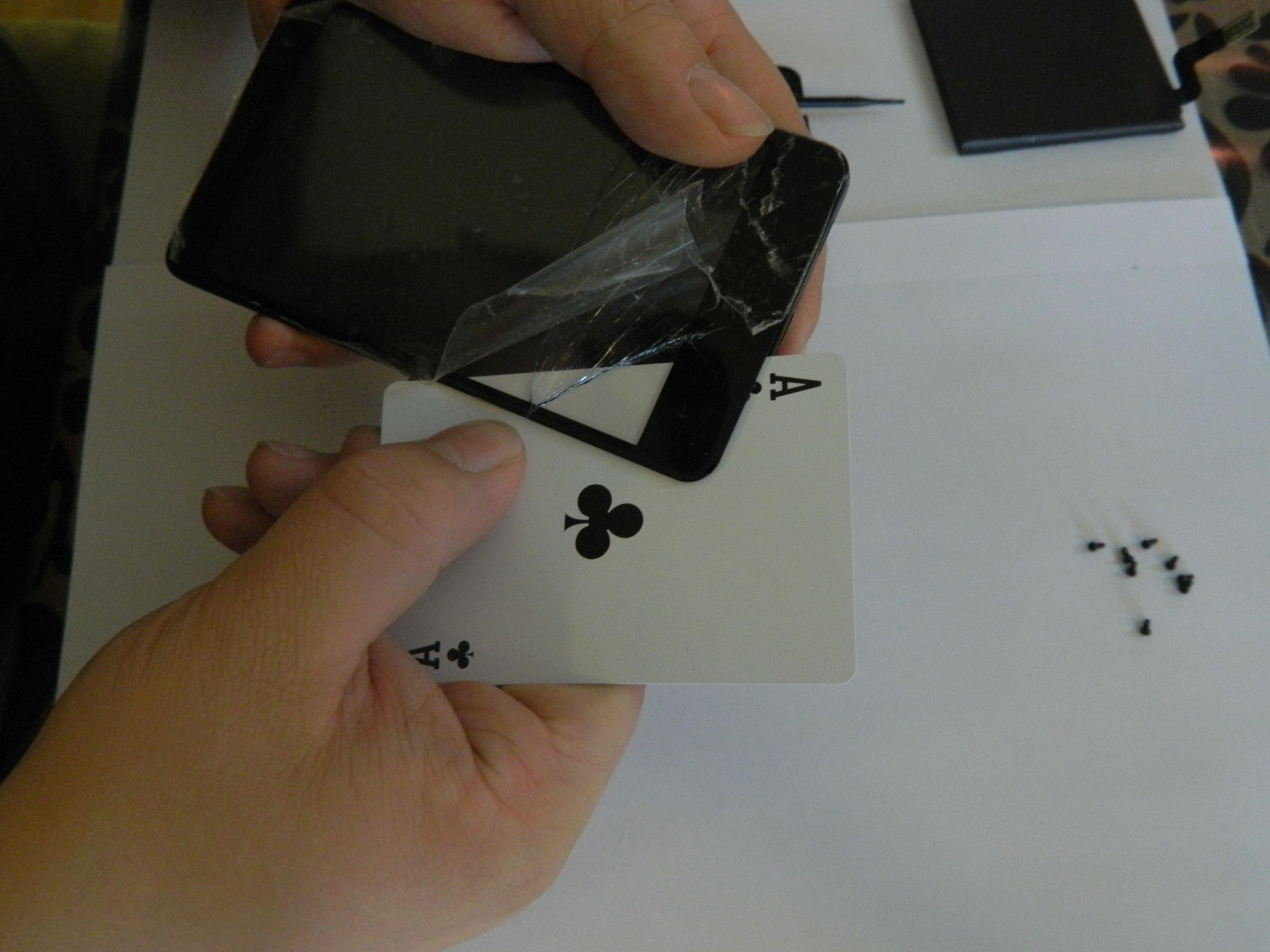 Replacing Broken Screen Glass : 4 Steps - Instructables