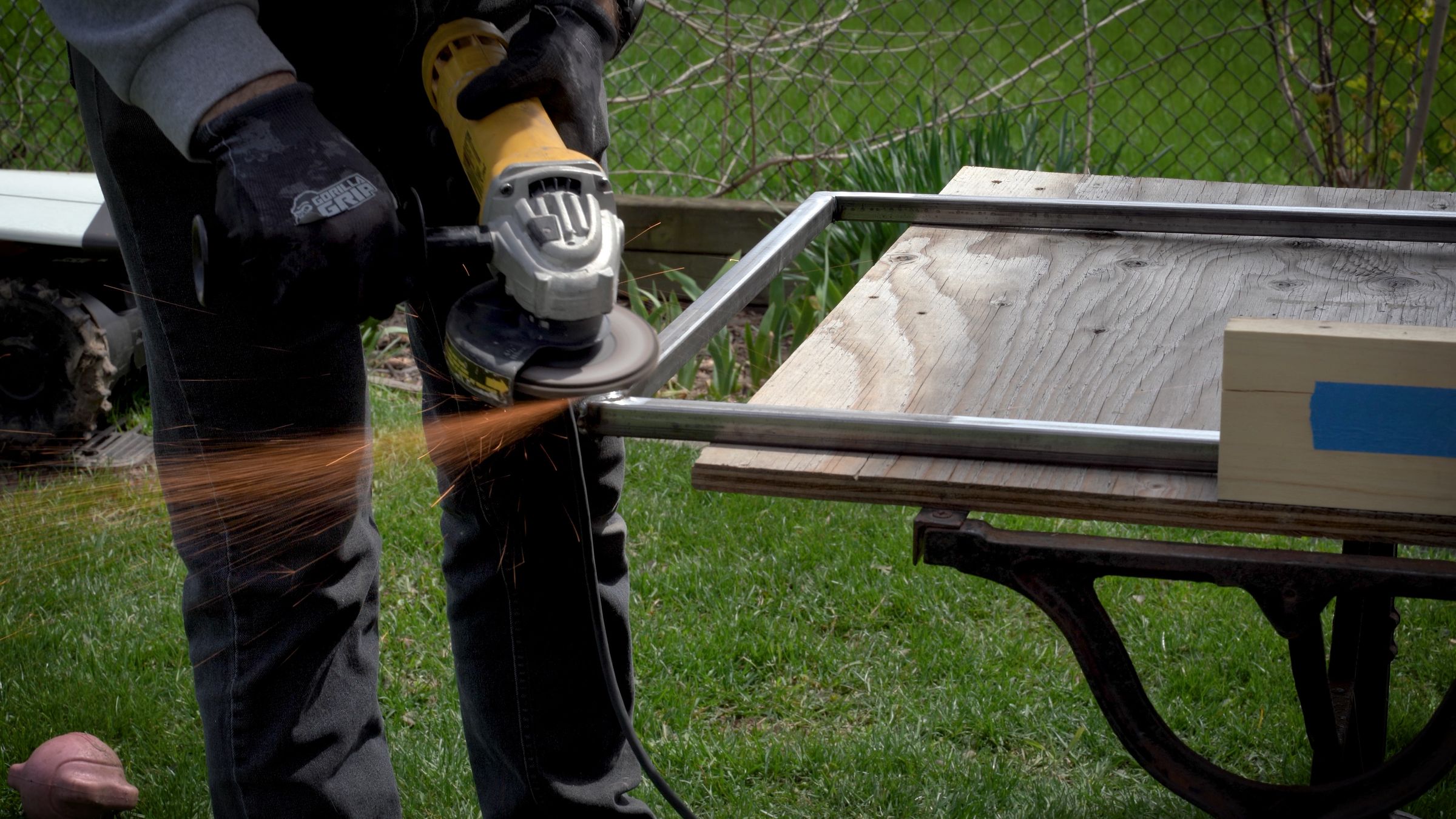 Fake Live Edge Table : 19 Steps (with Pictures) - Instructables