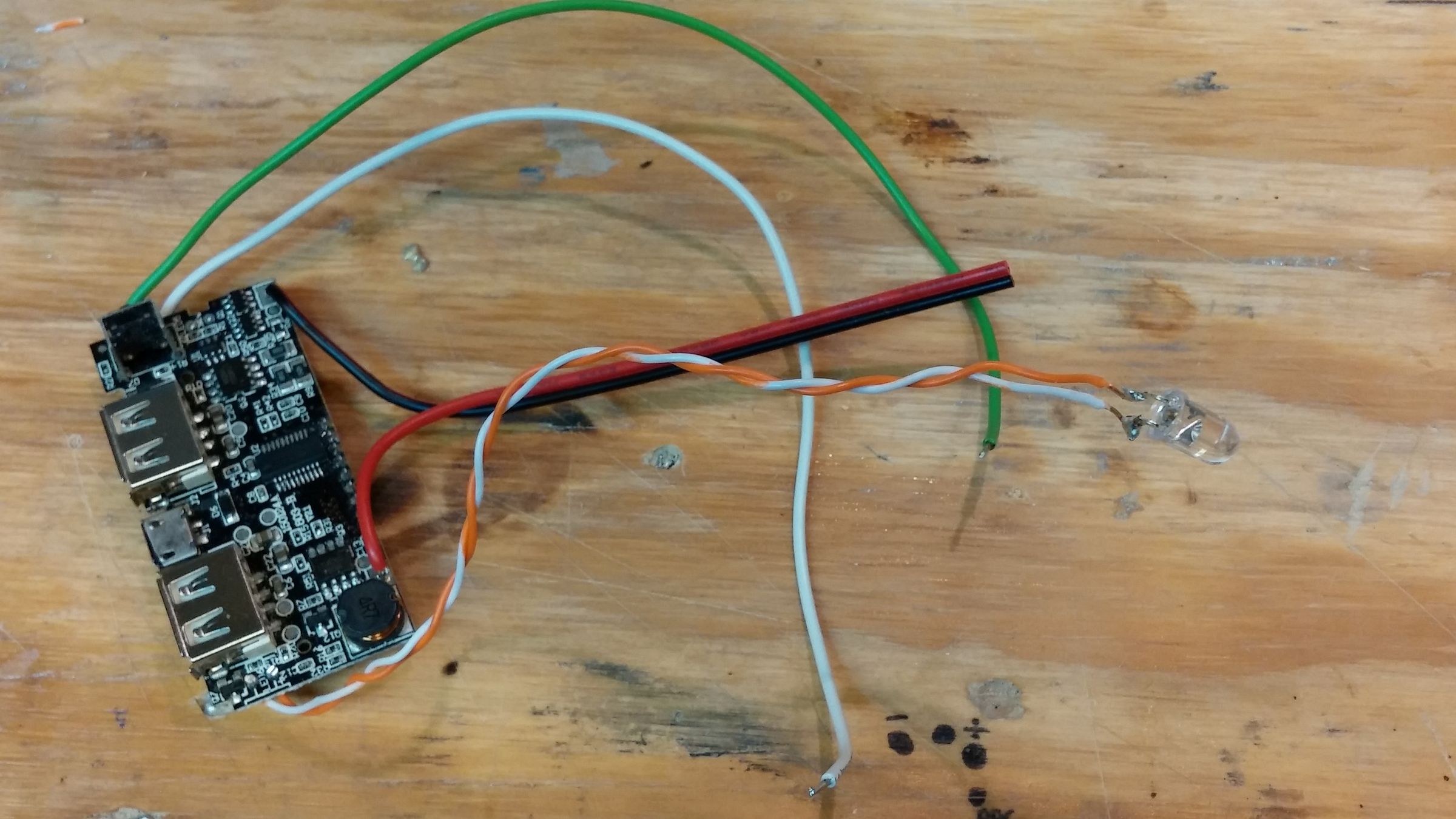 Dewalt Power Bank : 7 Steps (with Pictures) - Instructables