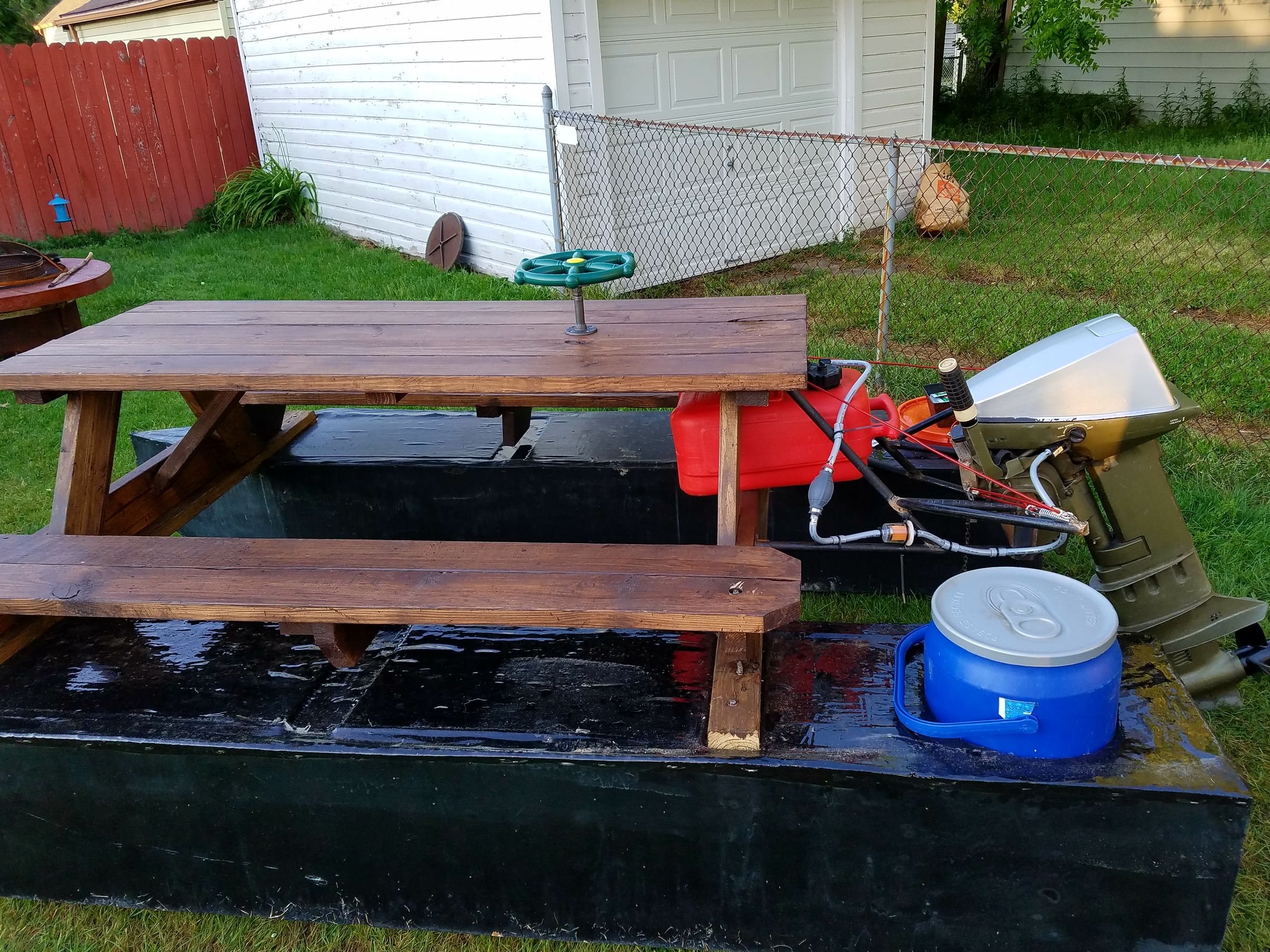 Pontoon Boat Picnic Table : 8 Steps (with Pictures) - Instructables