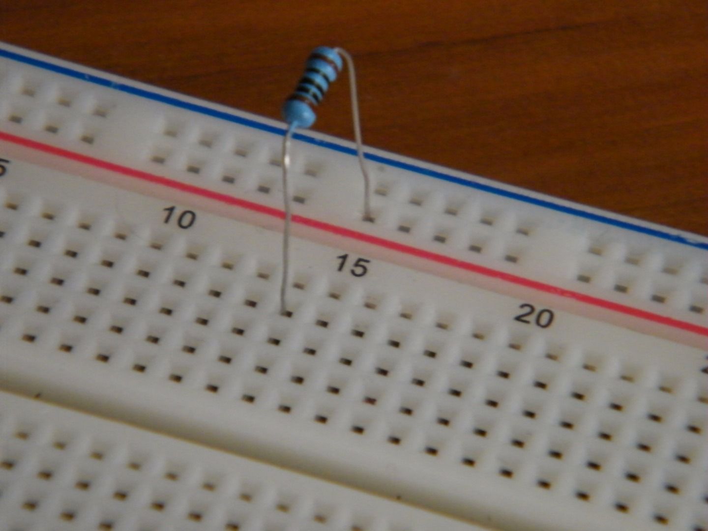 How to Use a Breadboard (with Example) : 4 Steps (with Pictures) - Instructables