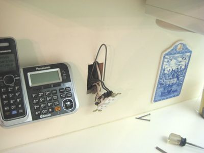 How to Hide a Wall Wart Transformer : 18 Steps (with Pictures ...