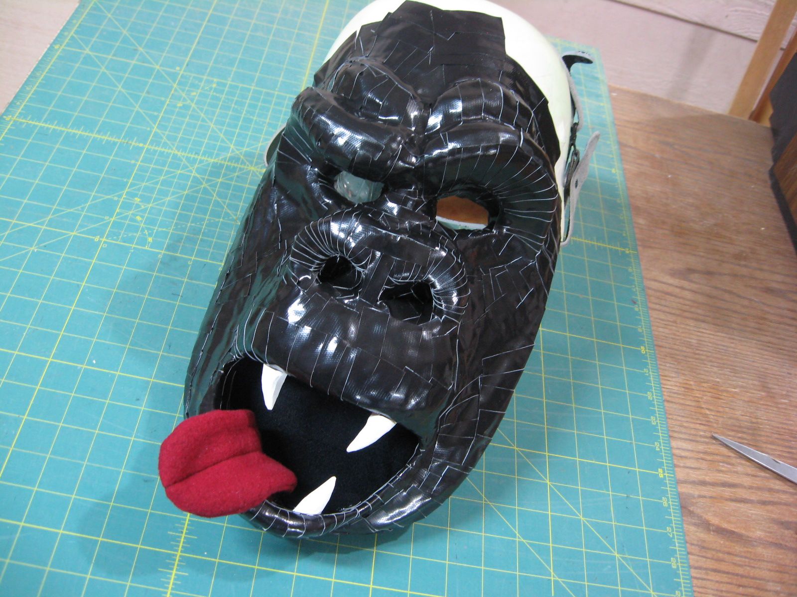 Gorilla Tape Gorilla Mask : 11 Steps (with Pictures) - Instructables